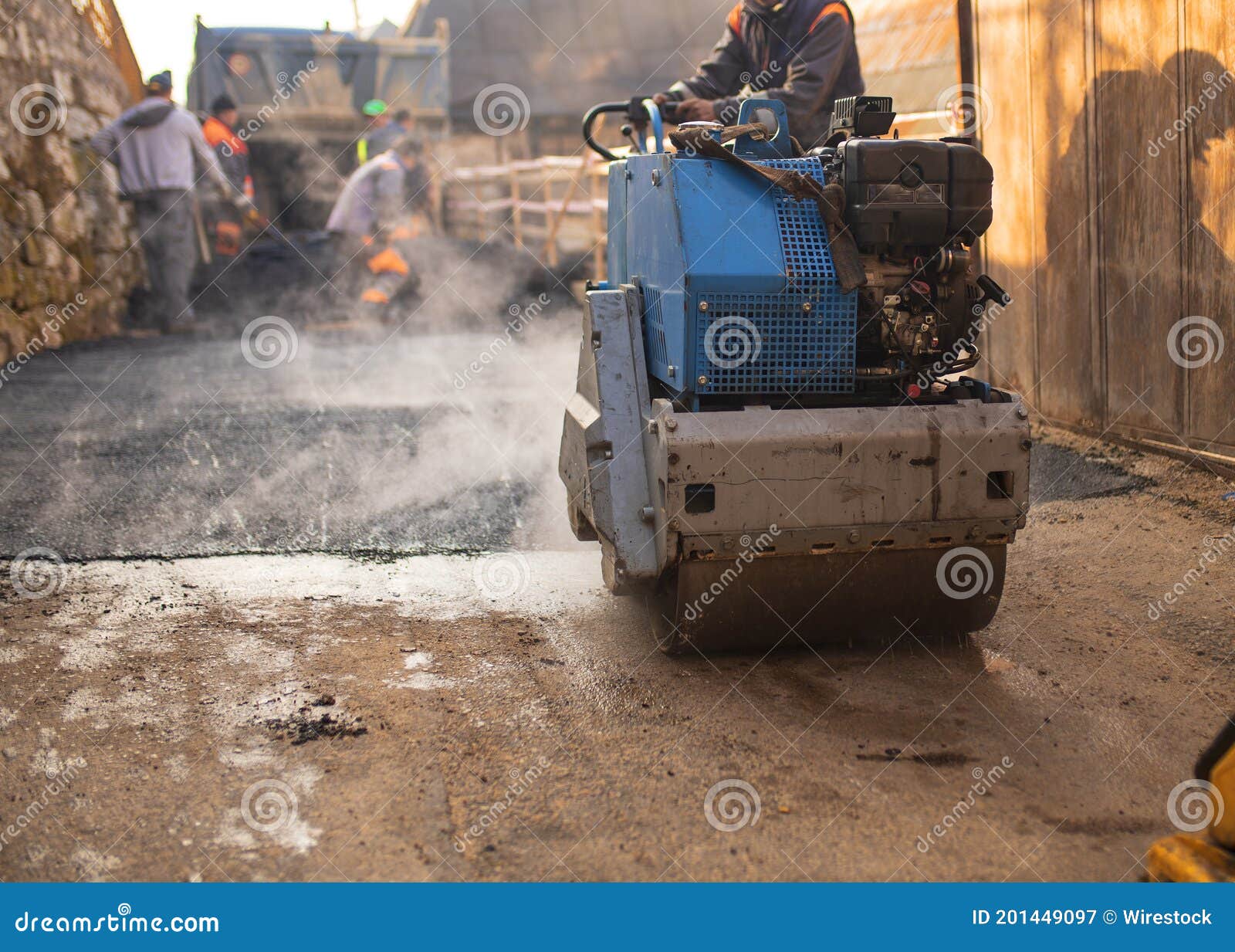 Mini Roller Compactor Is A Versatile Roller As It Can Be Used For Both ...