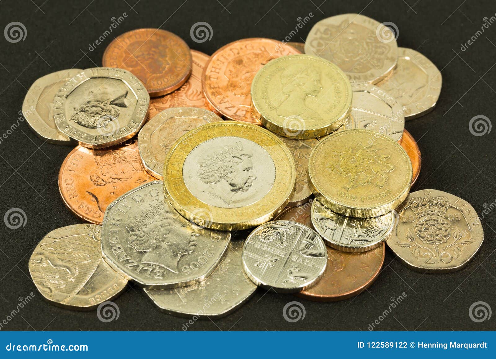 A Lot of Shiny British Pound Coins Editorial Photography - Image of ...