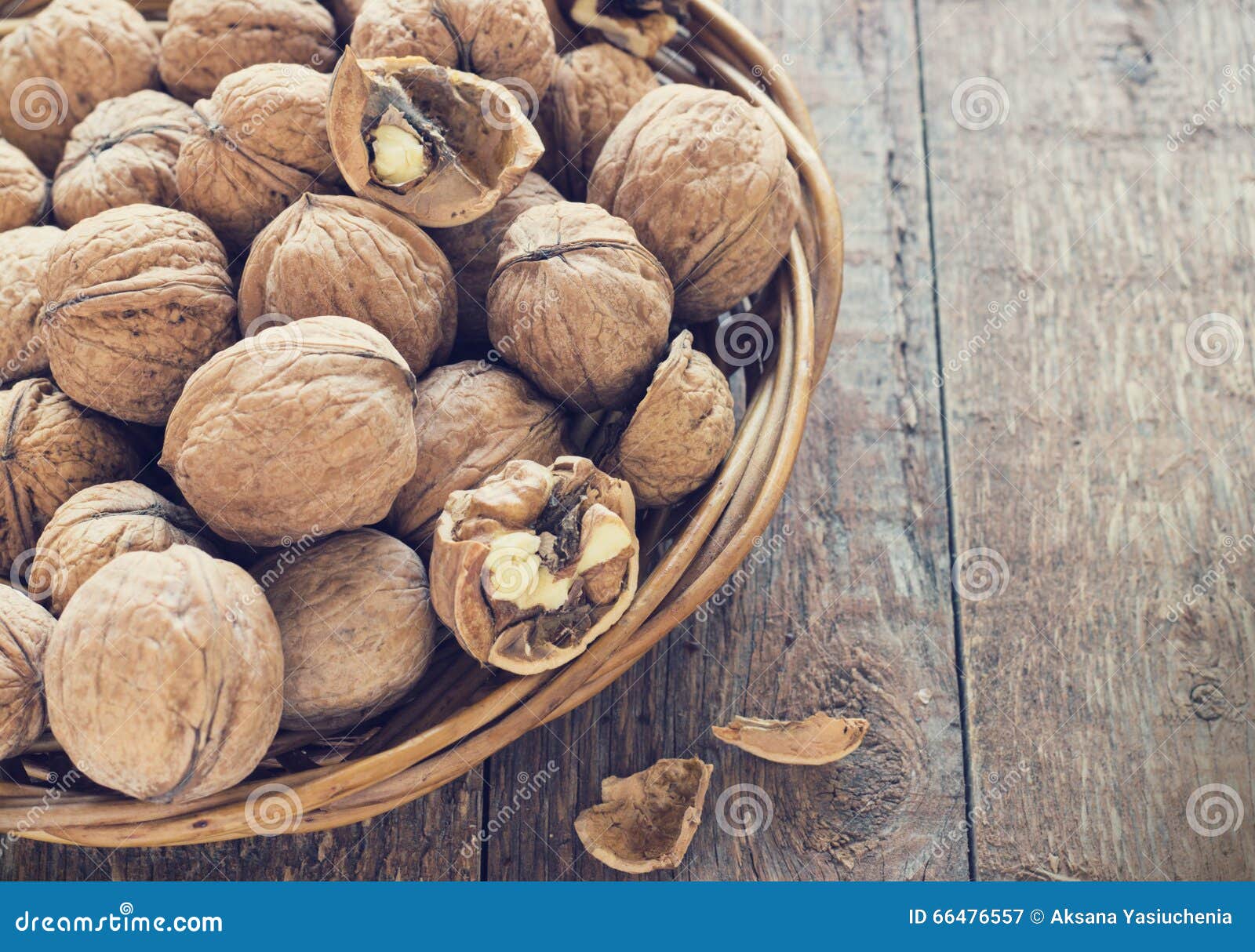 Lots of Healthy Walnuts in Shells Stock Image - Image of natural, food ...