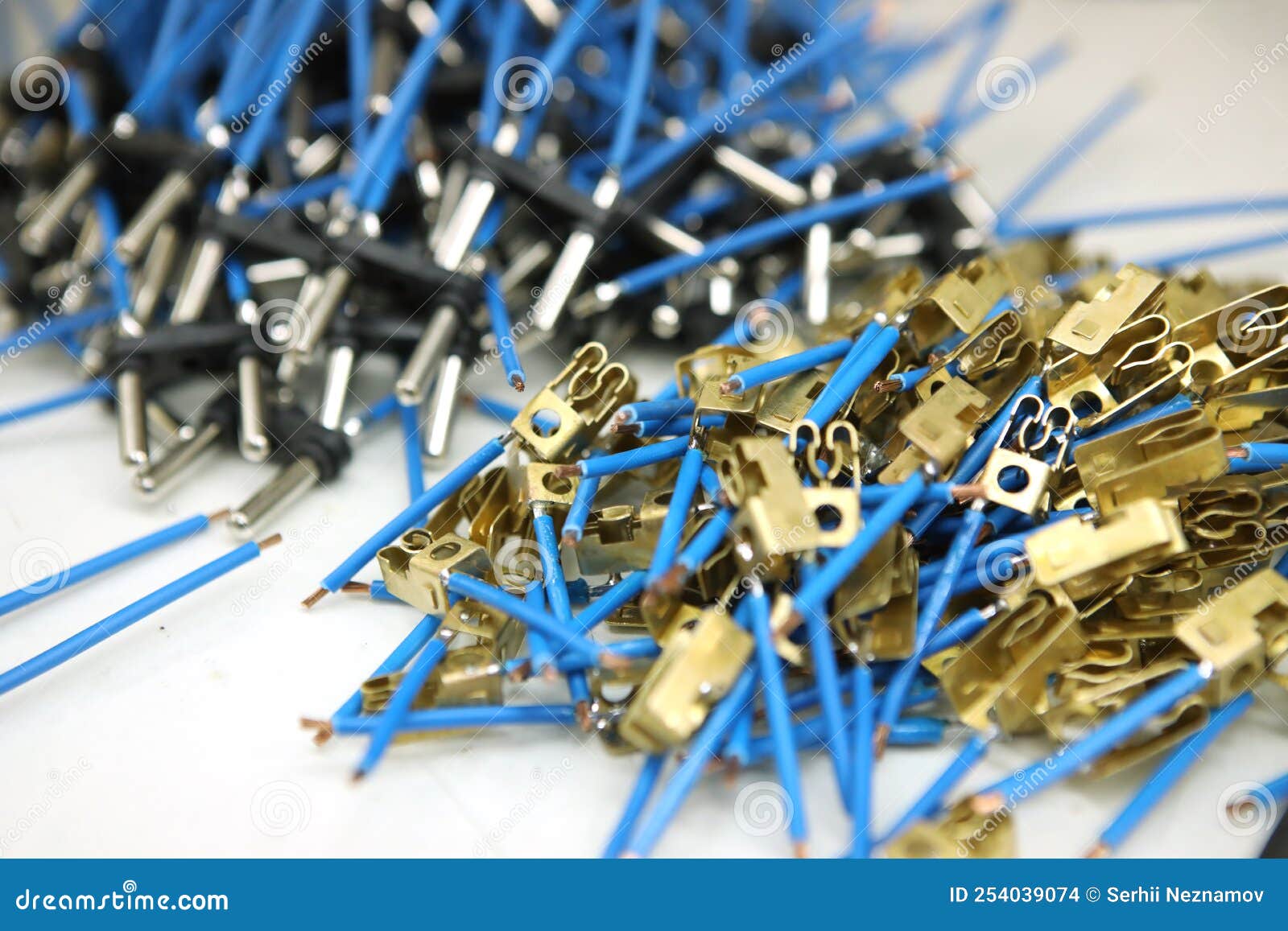 Lots of Wires with Internal Socket Clip. Plug Holder from the Inside ...