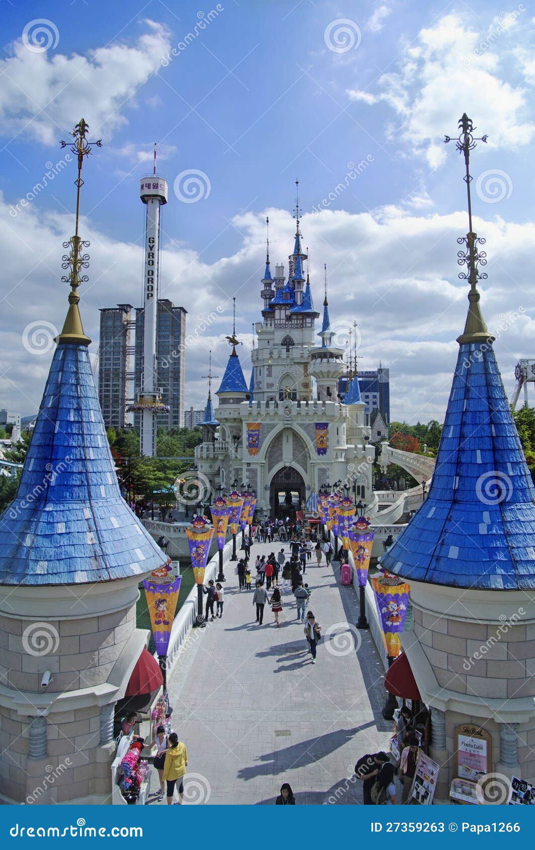 Lotte World editorial stock photo. Image of clear, amusement - 27359263