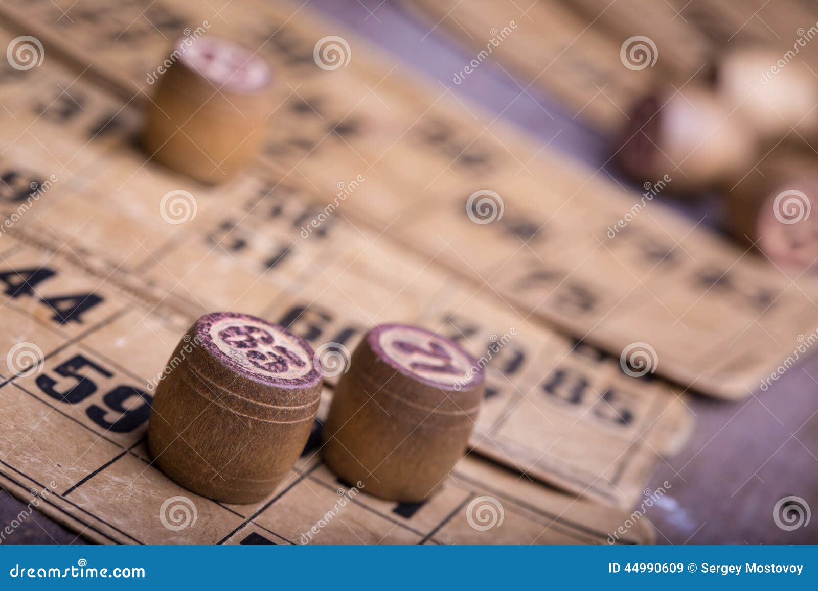 Lotto stock afbeelding. Image of geel, hartstocht, lijst - 44990609