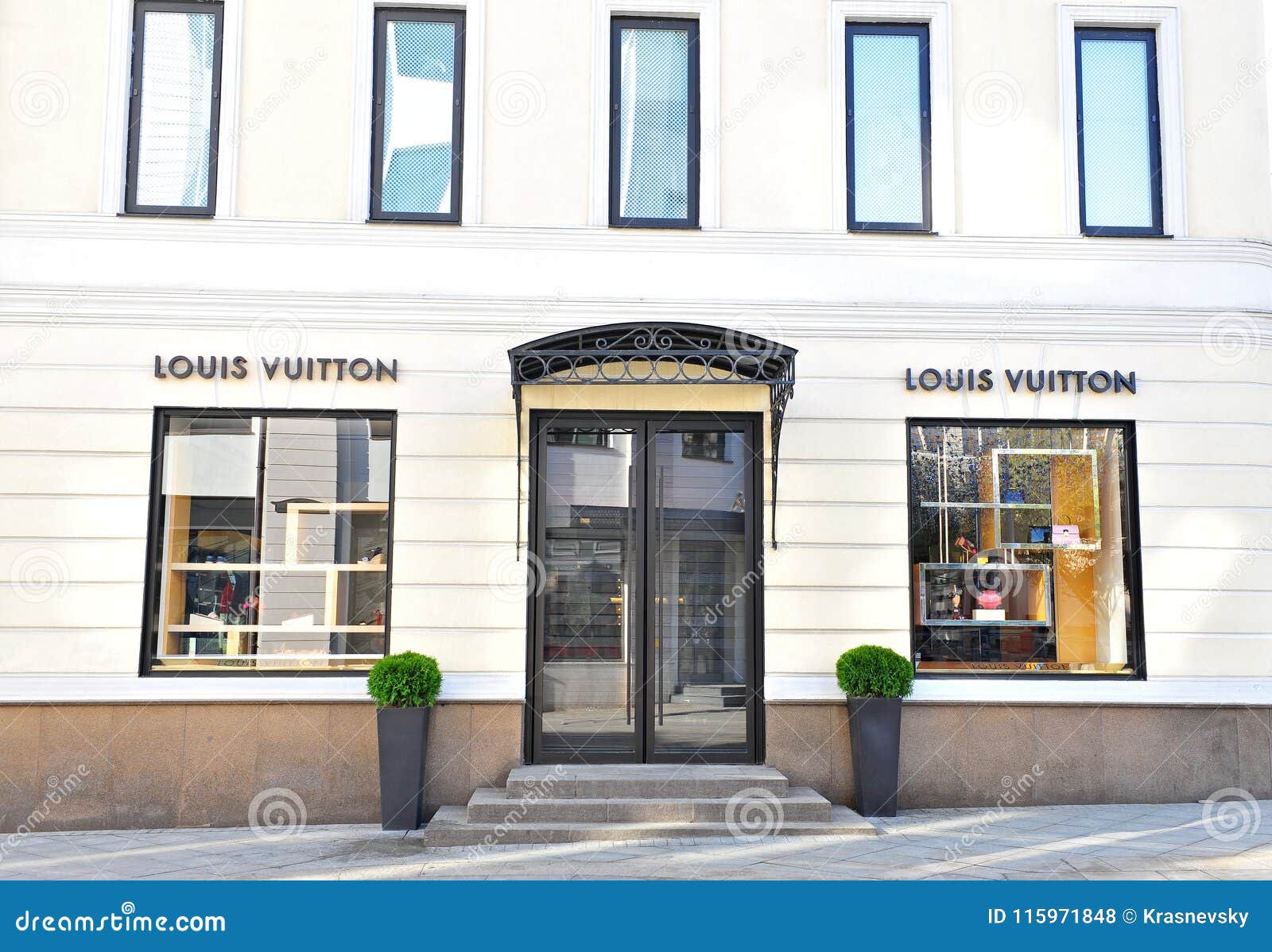 Louis Vuitton Flagship Store Editorial Stock Photo - Image of label ...