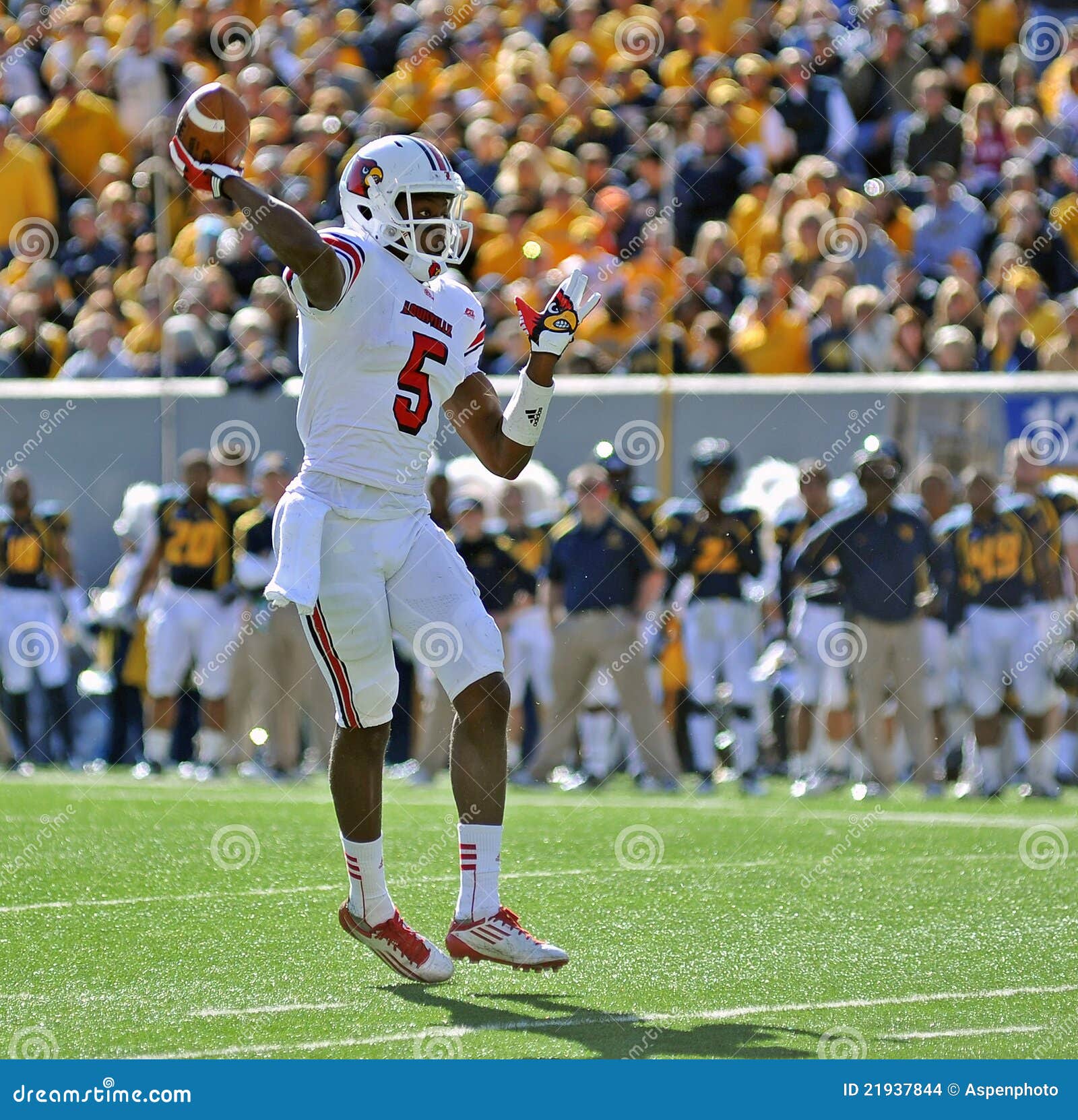 Louisville Quarterback Teddy Bridgewater Editorial Stock Image - Image ...