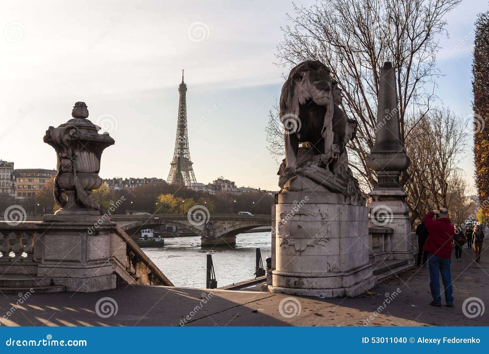 Louvre Architecture Elements, Paris Editorial Image - Image of gold ...