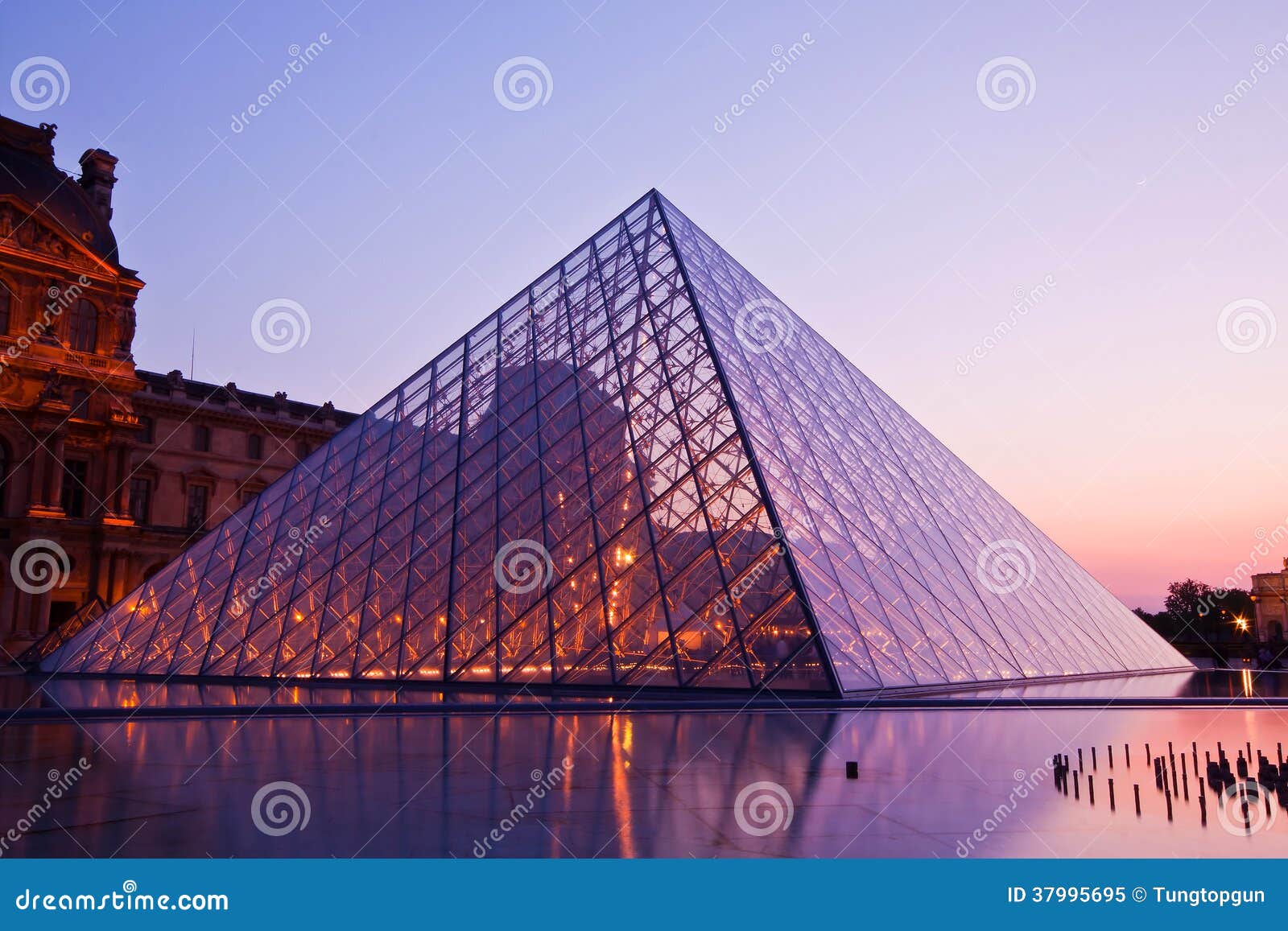 Louvre at dusk editorial image. Image of cityscape, building - 37995695