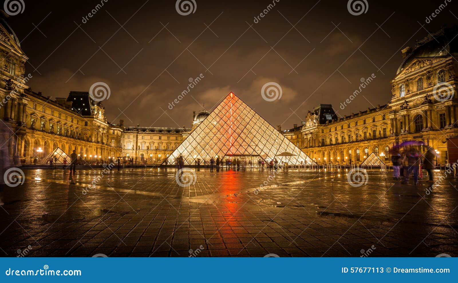 Louvre in the evening editorial stock photo. Image of paris - 57677113
