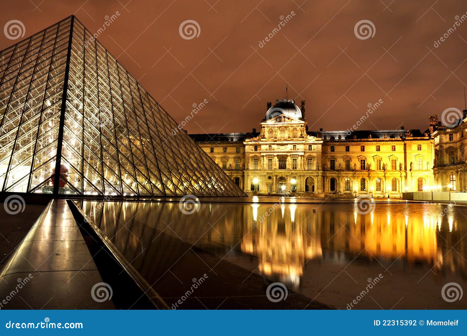 Louvre museum editorial photography. Image of light, artistic - 22315392