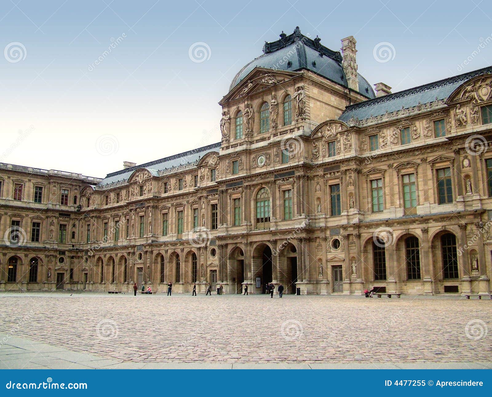 Louvre Museum In Paris Editorial Image | CartoonDealer.com #6729988