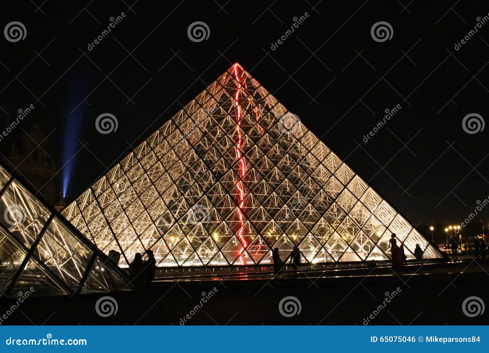 Louvre Pyramid Lit Up at Night Editorial Photo - Image of modern ...