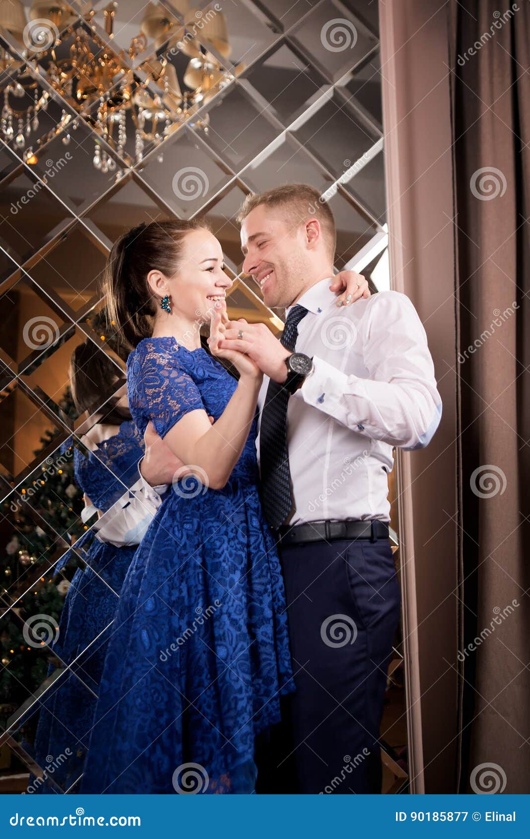 Love Couple Dancing. Happy Romantic Relationship. Luxury Interior Stock ...