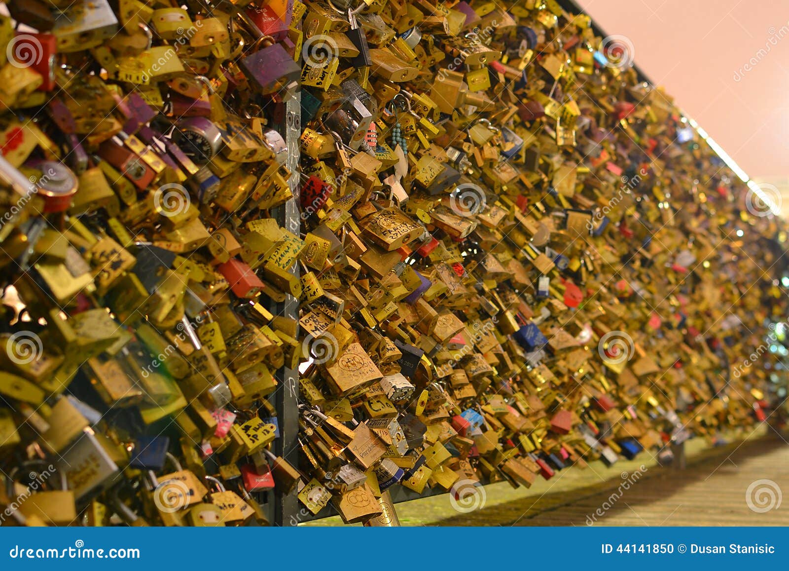 Love Lock Bridge editorial image. Image of lovelock, bridge - 44141850