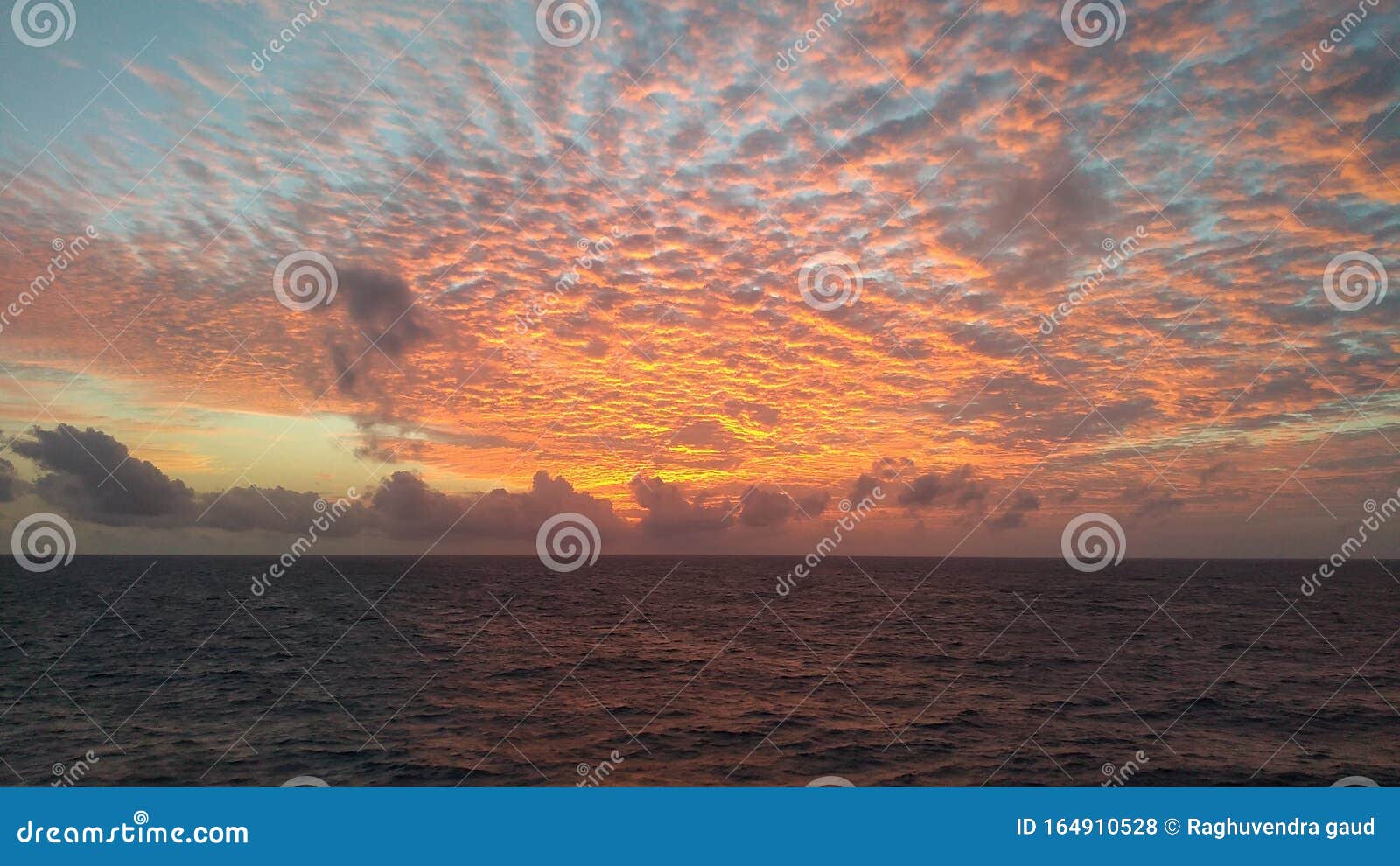 Natures Canvas Priceless View Horizon Sunset Atlantic Stock Photo ...