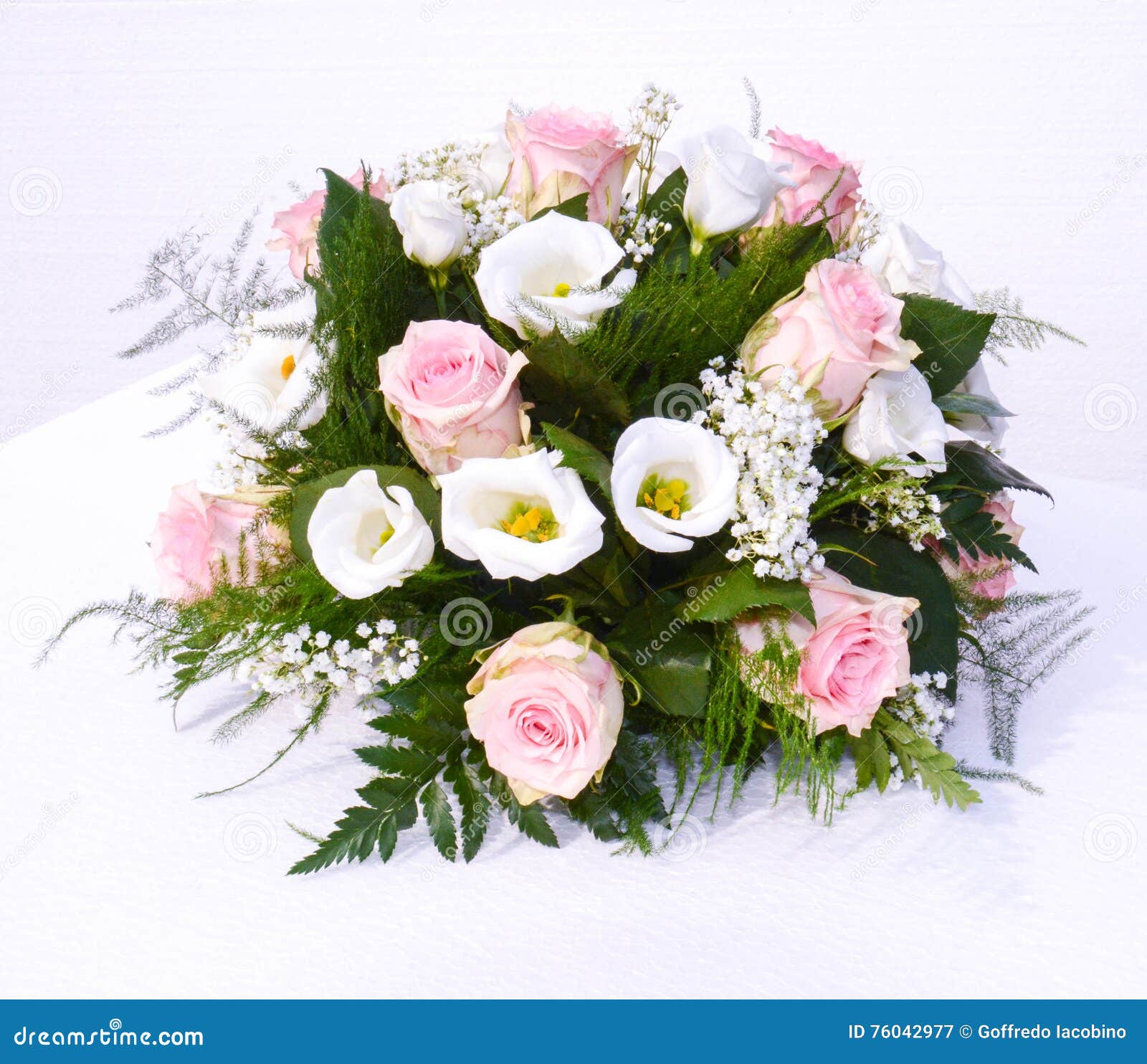 Love Note of Flower Bouquet Stock Image - Image of bouquets, flowers ...