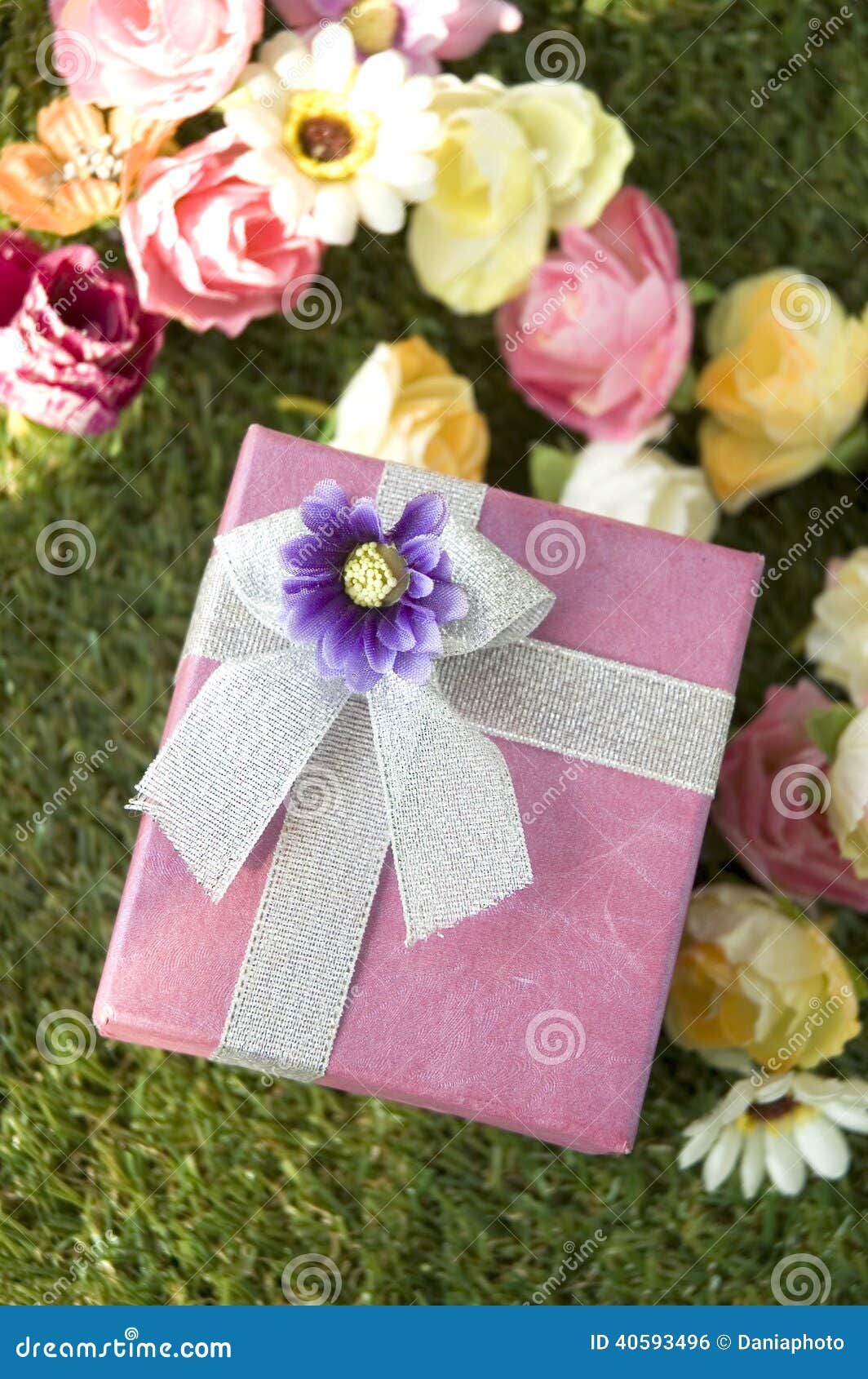 Lovely pink gift box stock photo. Image of flowers, grass - 40593496