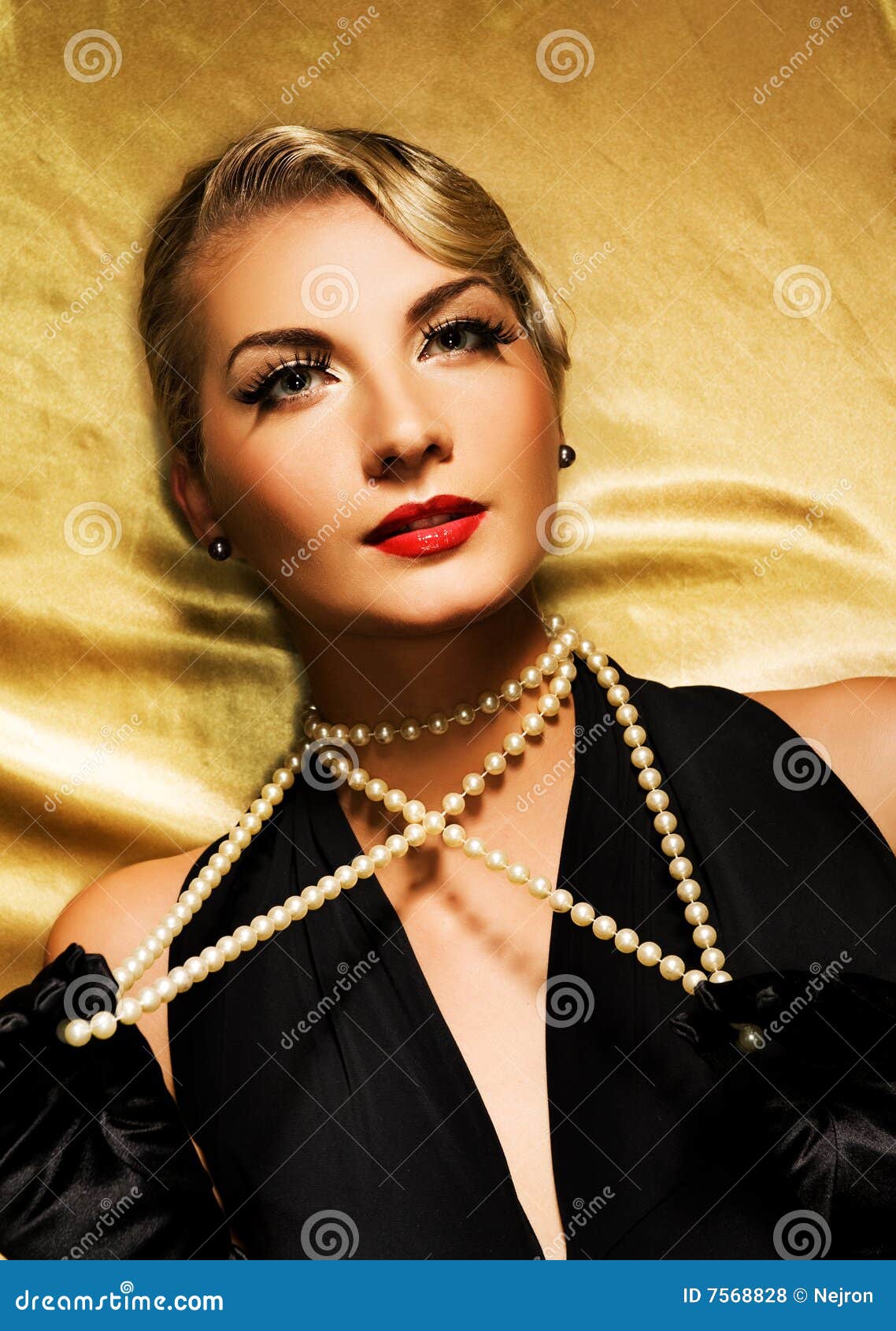 Lovely Woman Retro Portrait Stock Photo - Image of girl, luxury: 7568828