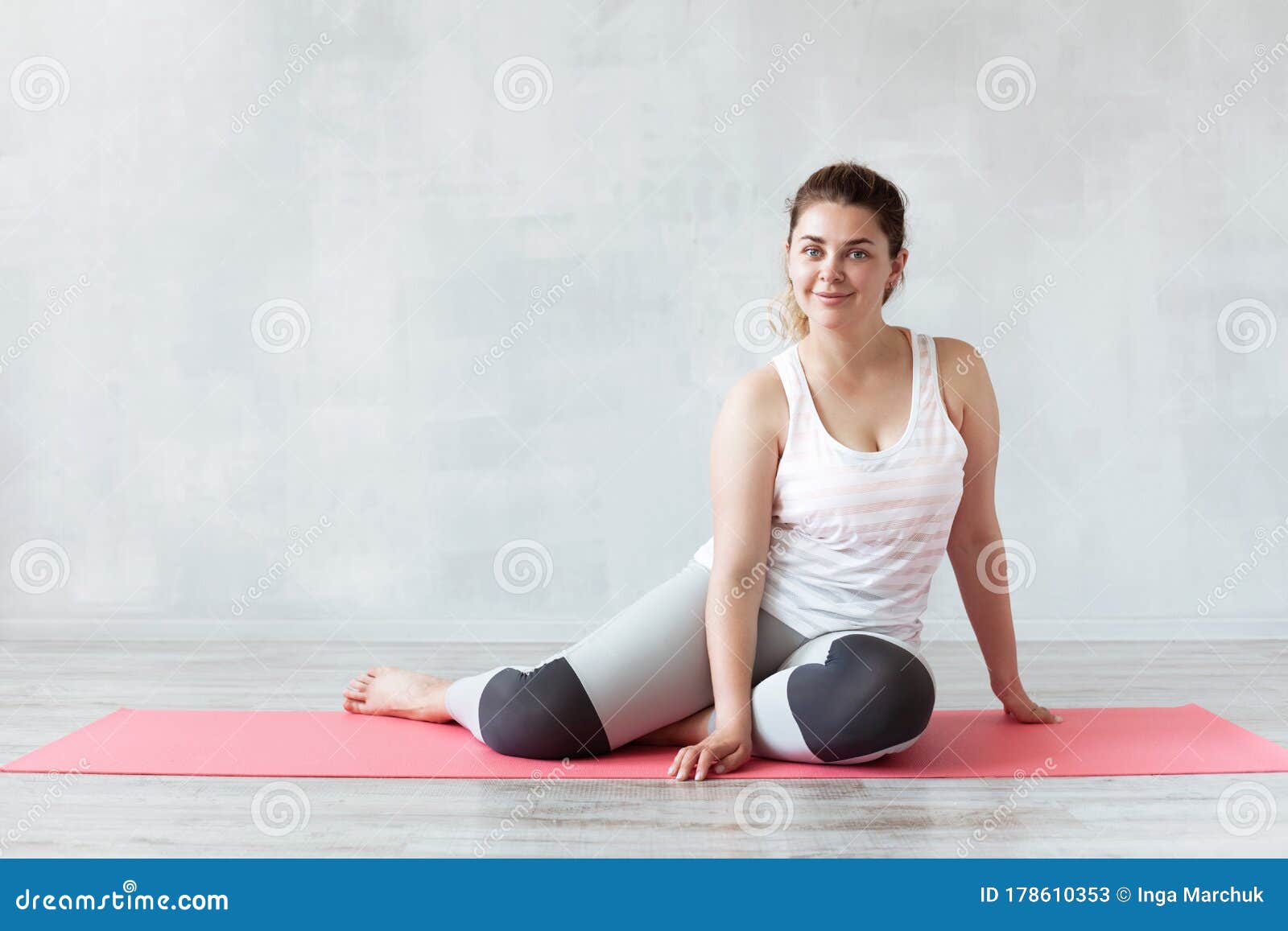 Lovely Woman is Sitting on a Mat Stock Image - Image of girl, exercise ...