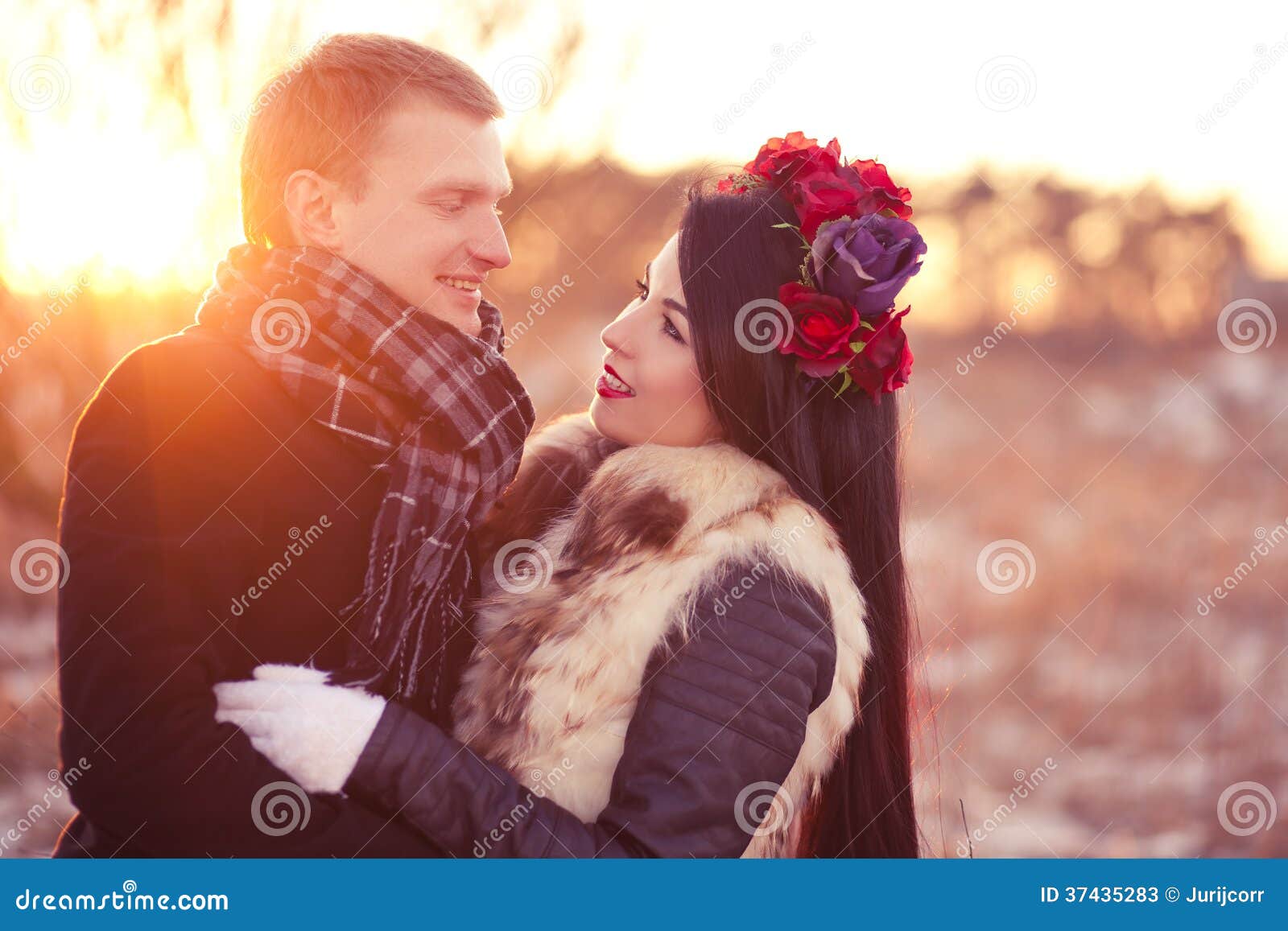 Lovers Looking on Each Other Stock Image - Image of honeymoon, passion ...