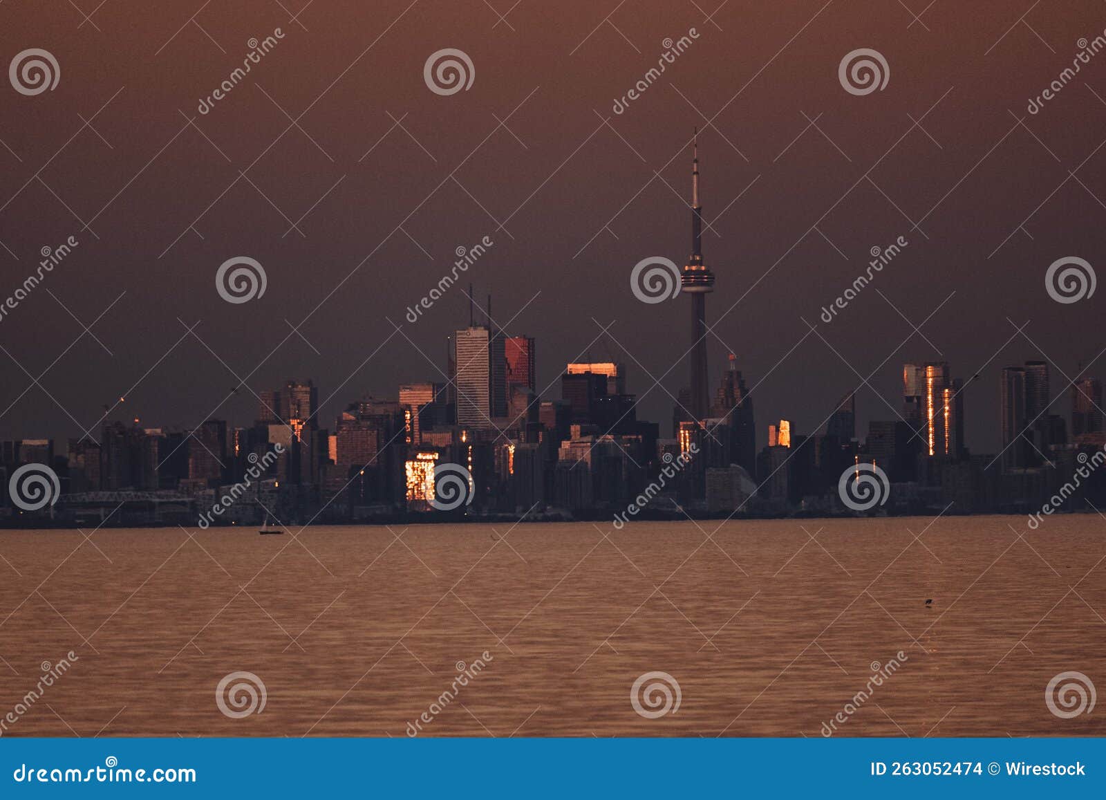 Low-angle of a Cityscape with CN Tower View at Sunset Purple Sky ...