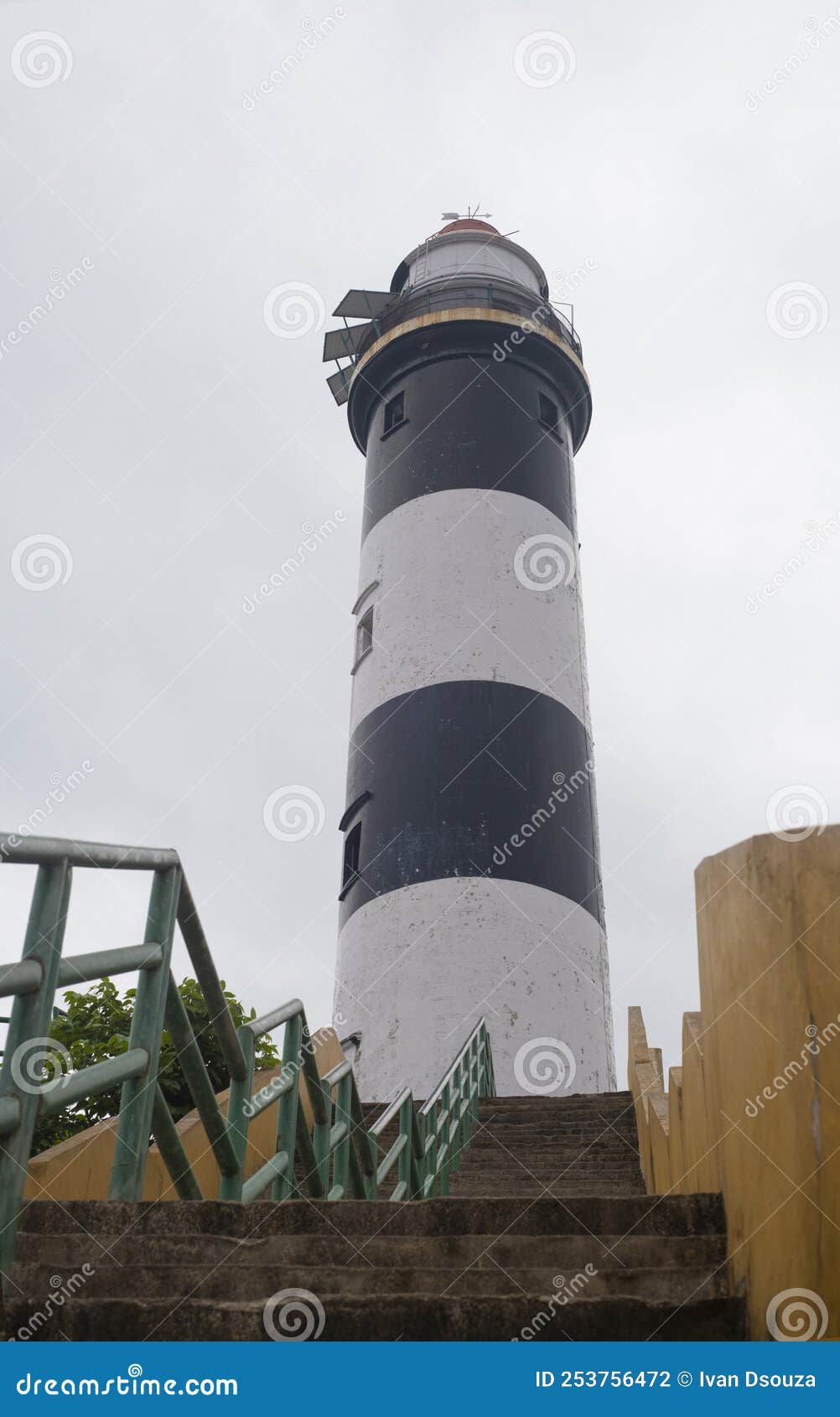 Low Angle Vertical View of a Lighthouse Stock Photo - Image of building ...