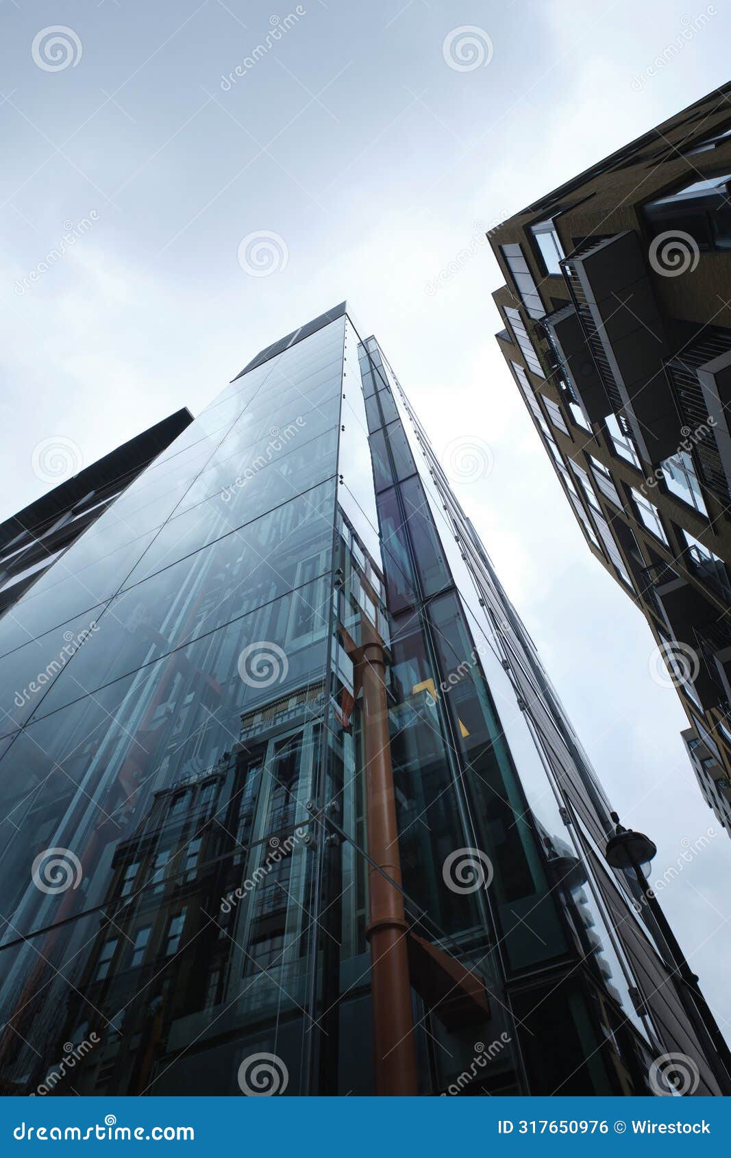 Low Angle View of Canary Wharf, London. Editorial Photo - Image of ...