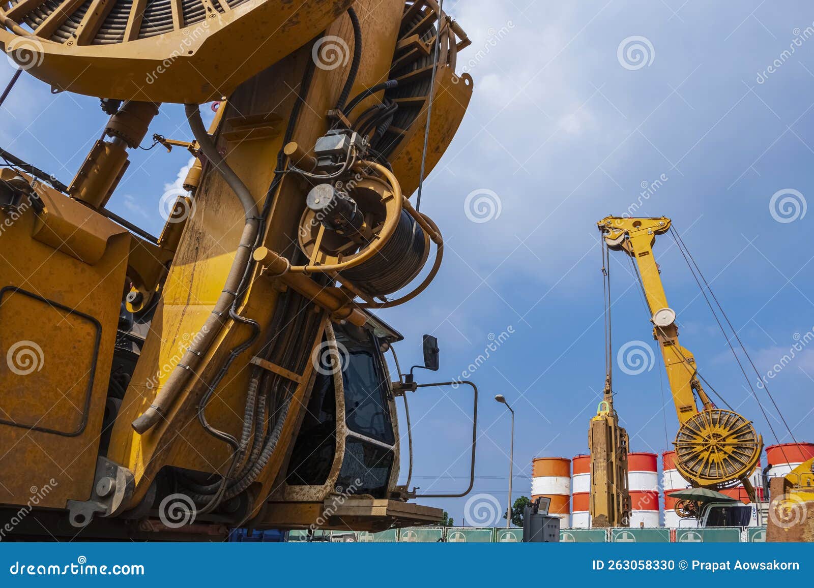 Hydraulic Diaphragm Wall Equipment of Boring Machine with Earth ...