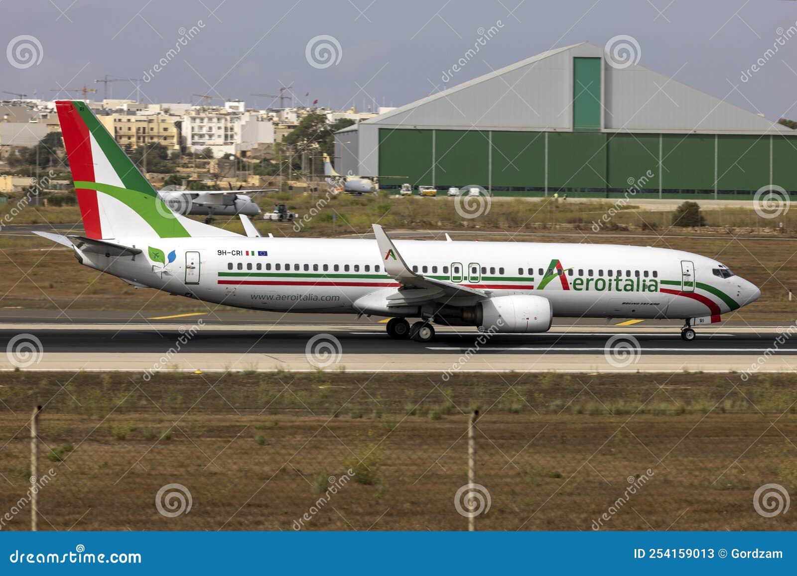 Low Cost Italian Carrier AeroItalia 737 Editorial Stock Photo - Image ... Low Cost Italian Carrier AeroItalia 737 Editorial Stock Photo - Image ...