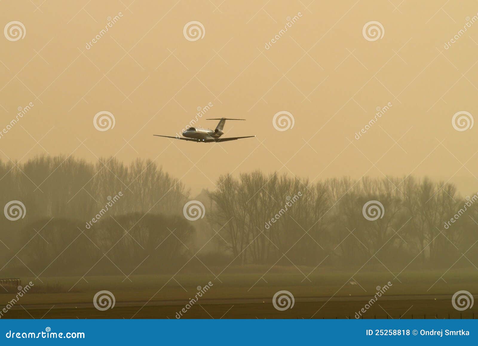Low pass stock photo. Image of haze, aircraft, runway - 25258818