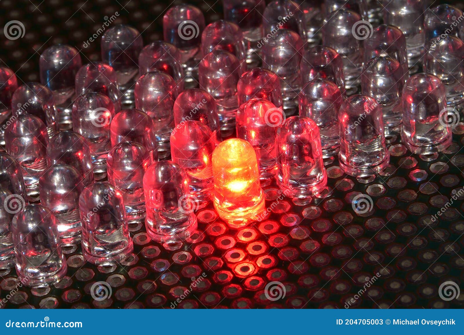 Low-power Semiconductor Red LEDs in Transparent Plastic Housing ...