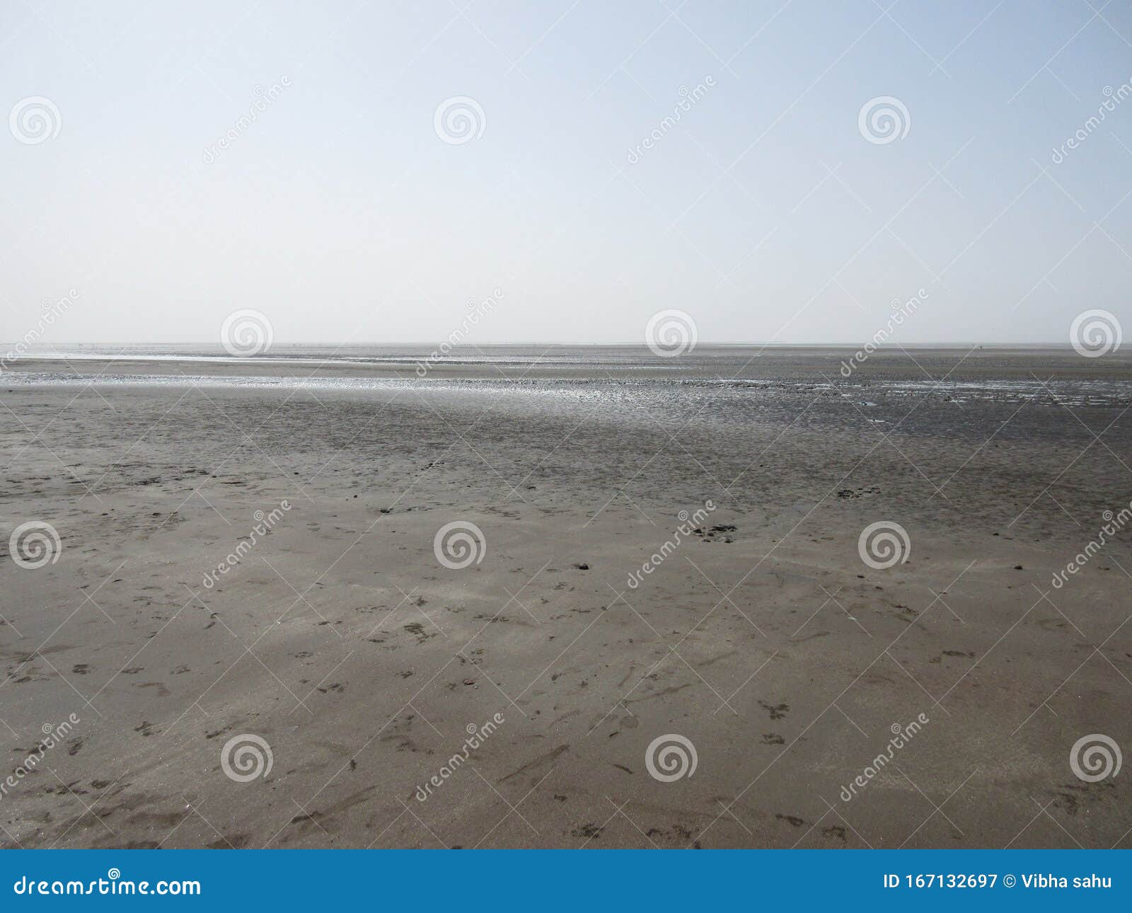 Low Water beach in surat stock image. Image of beach - 167132697