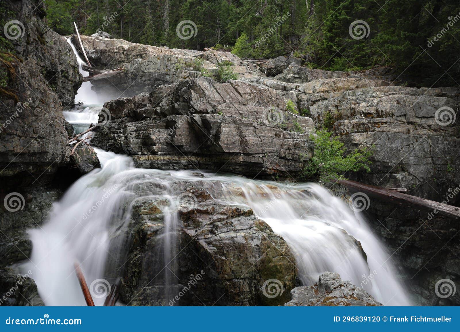 Lower Myra Falls in Strathcona Provincial Park (Vancouver Island ...