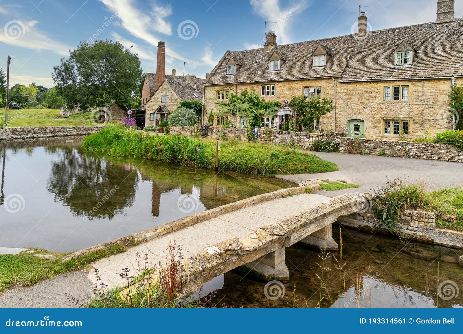 Lower Slaughter stock image. Image of country, slaughter - 193314561