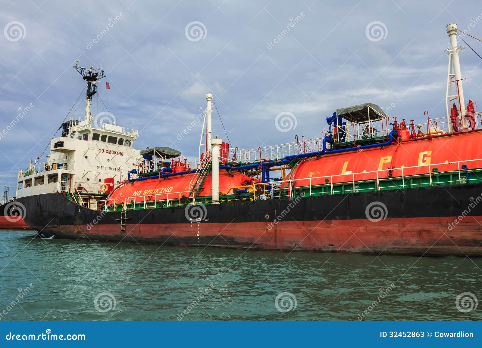 LPG Ship stock image. Image of shipping, industry, industrial - 32452863