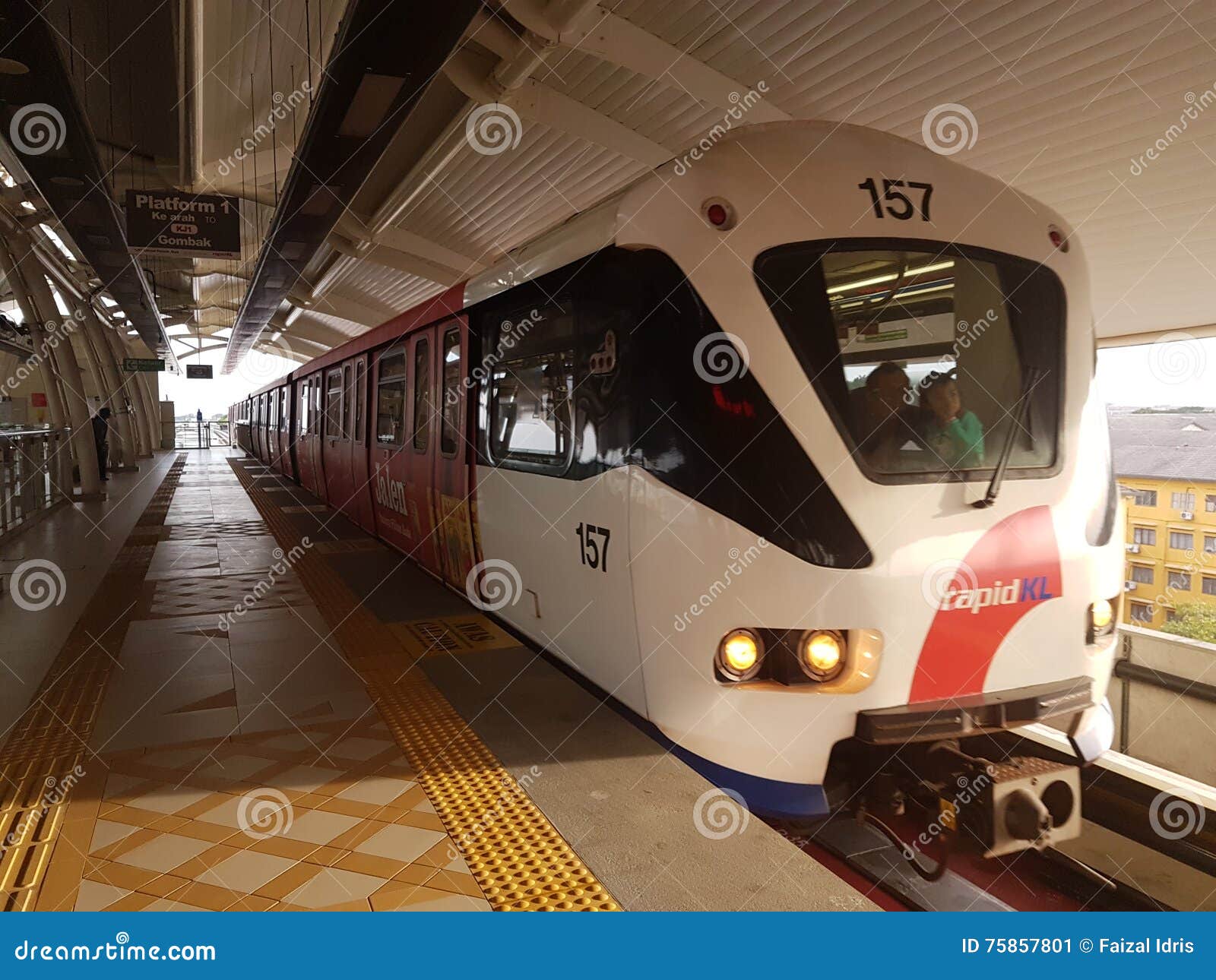LRT Train editorial photo. Image of passenger, track - 75857801