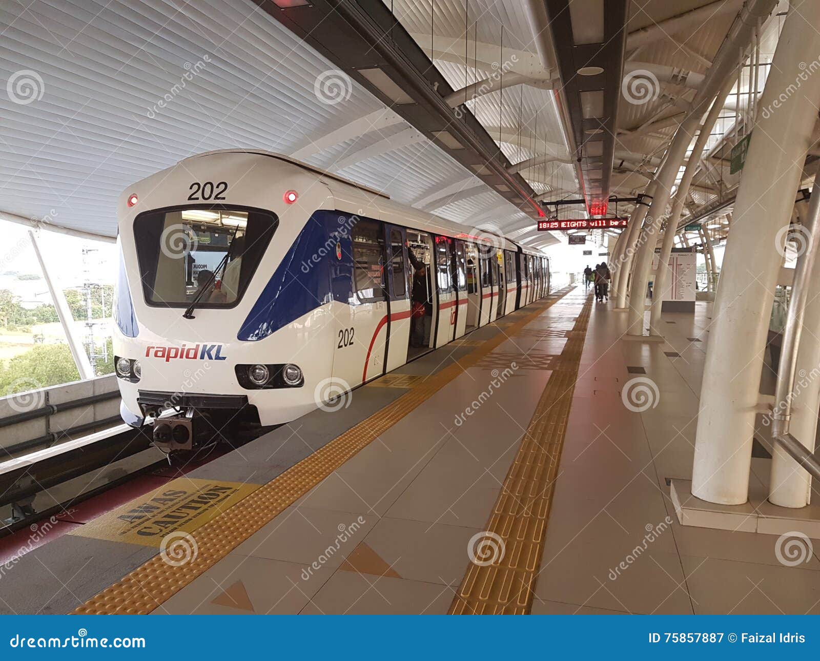 LRT Train editorial photography. Image of train, locomotive - 75857887