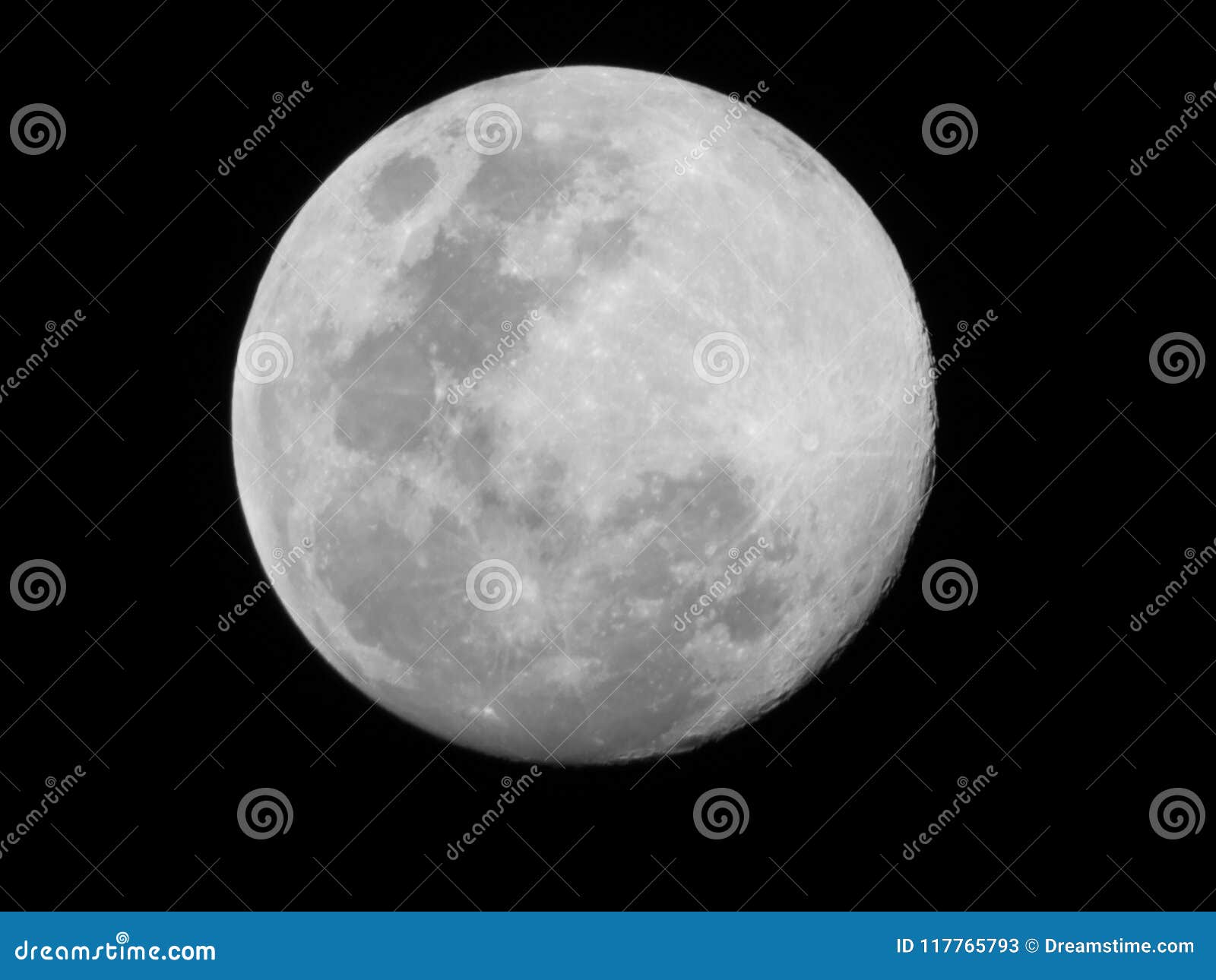 Lua cheia imagem de stock. Imagem de céu, completamente - 117765793