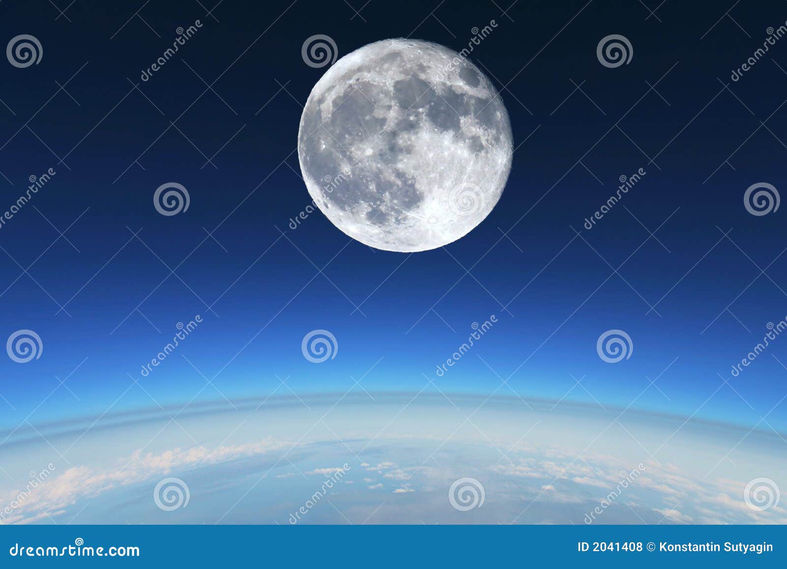 Lua Cheia Sobre a Estratosfera Da Terra Foto de Stock - Imagem de ...