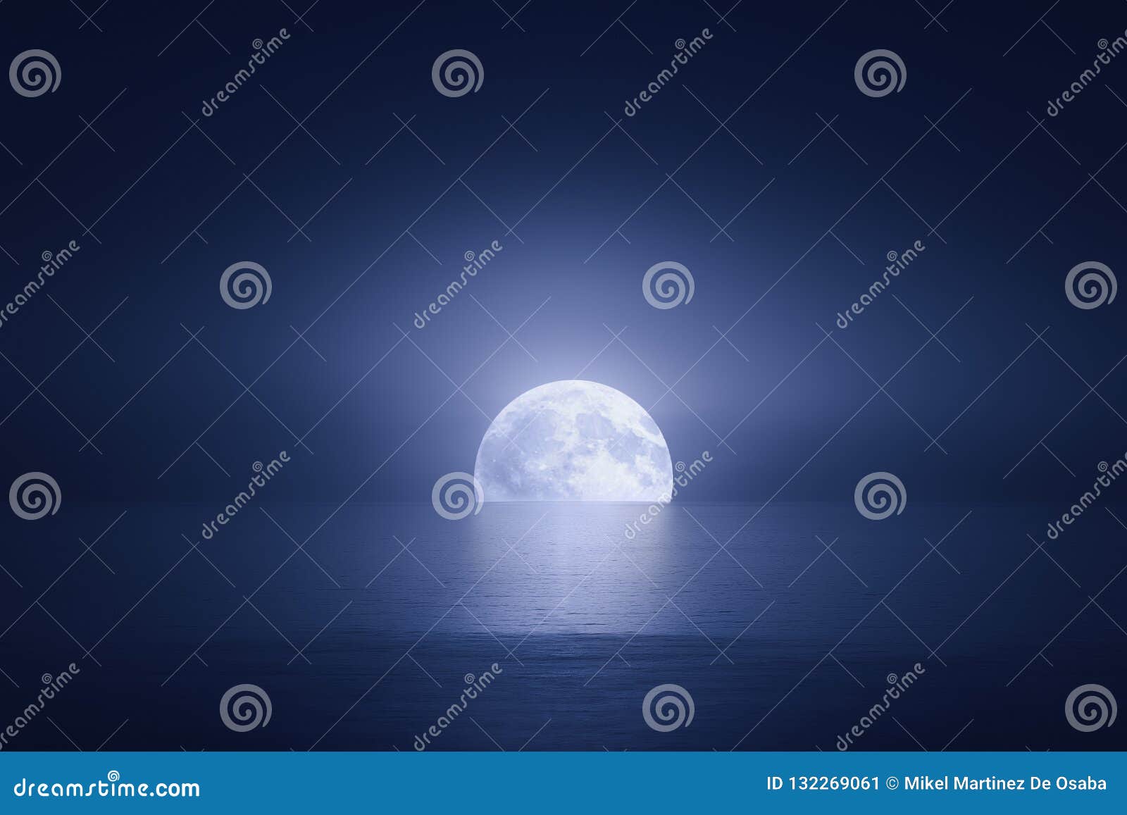 Lua grande sobre o mar imagem de stock. Imagem de luar - 132269061