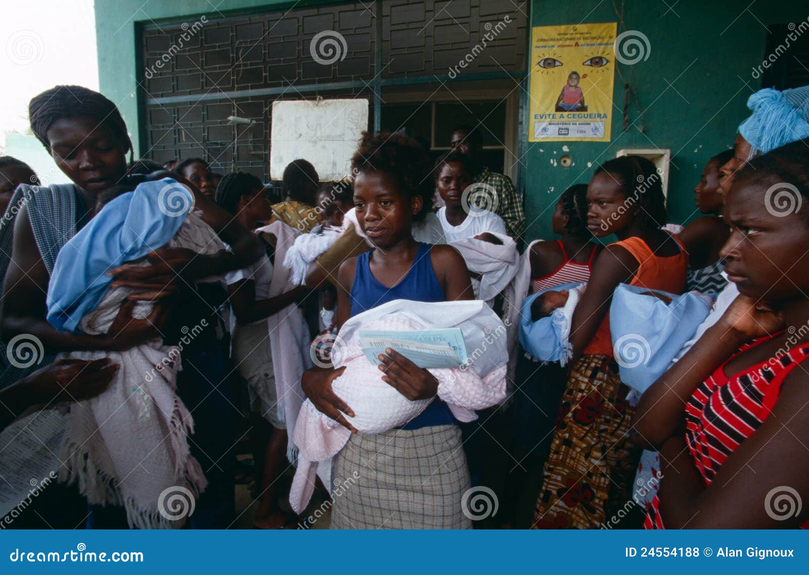 Luanda, Angola editorial stock photo. Image of crowded - 24554188