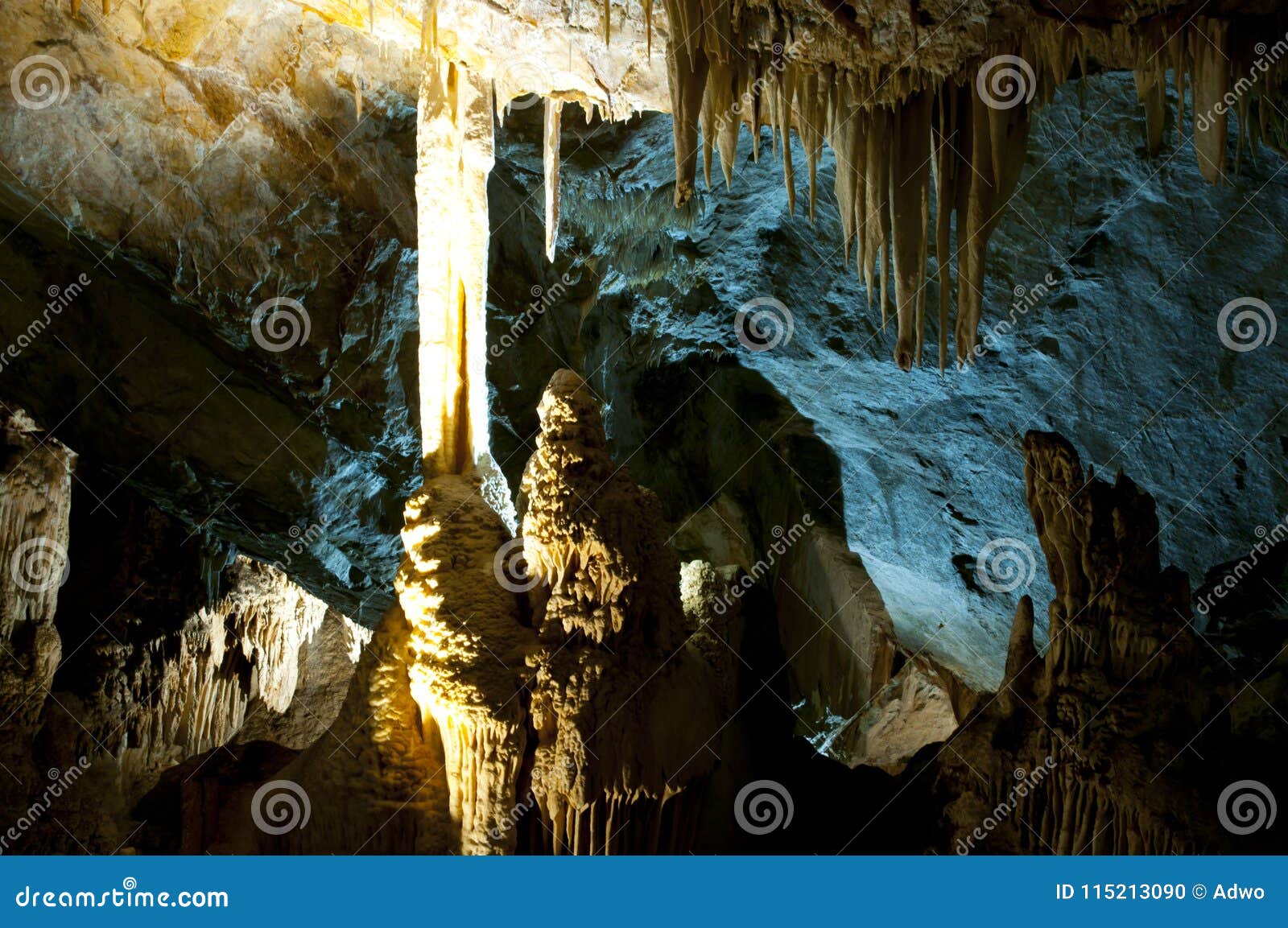 Lucas Cave stock photo. Image of jenolan, caves, australia - 115213090