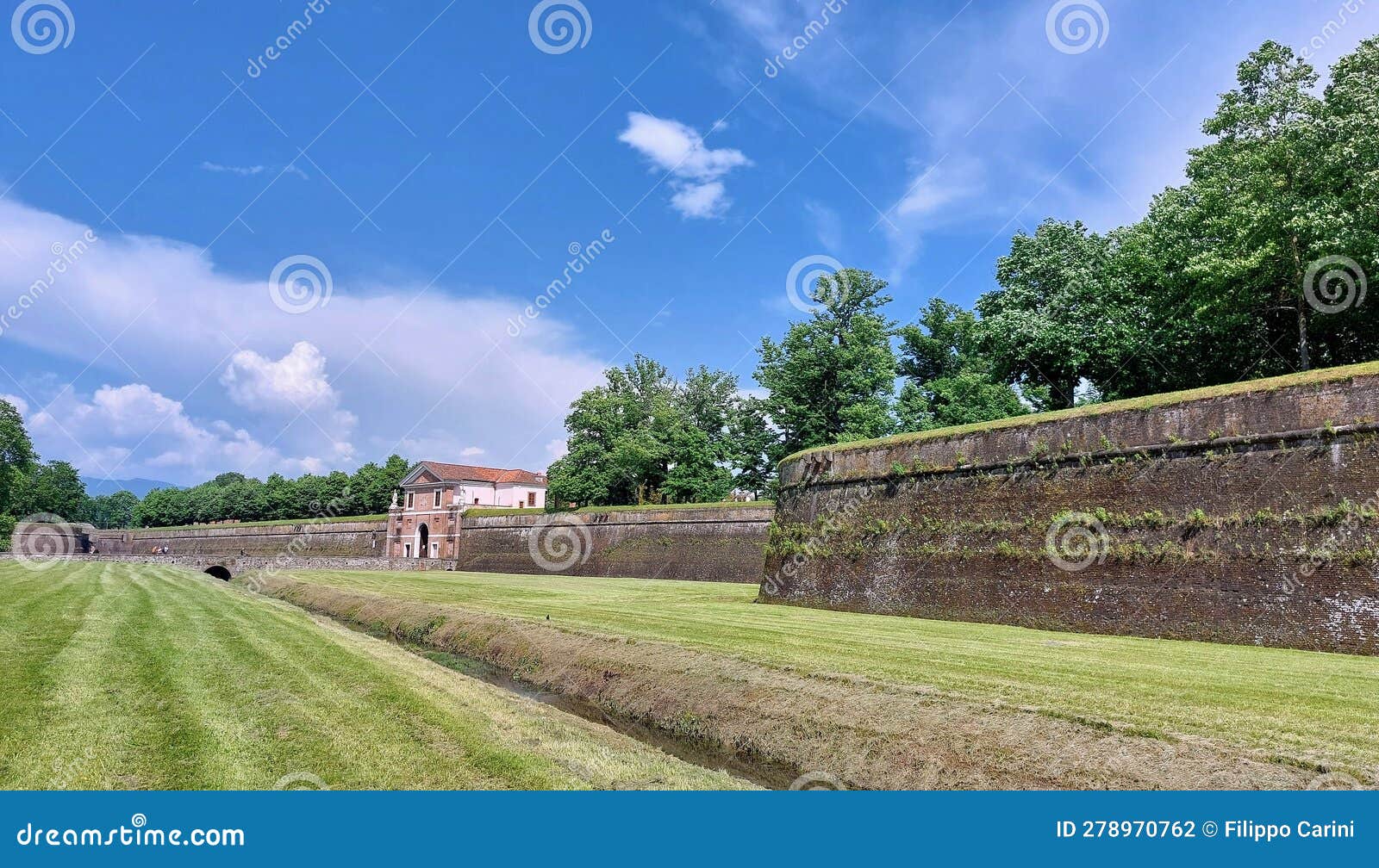 Lucca, Sixteenth-century Fortification, Difensive System Stock Photo ...