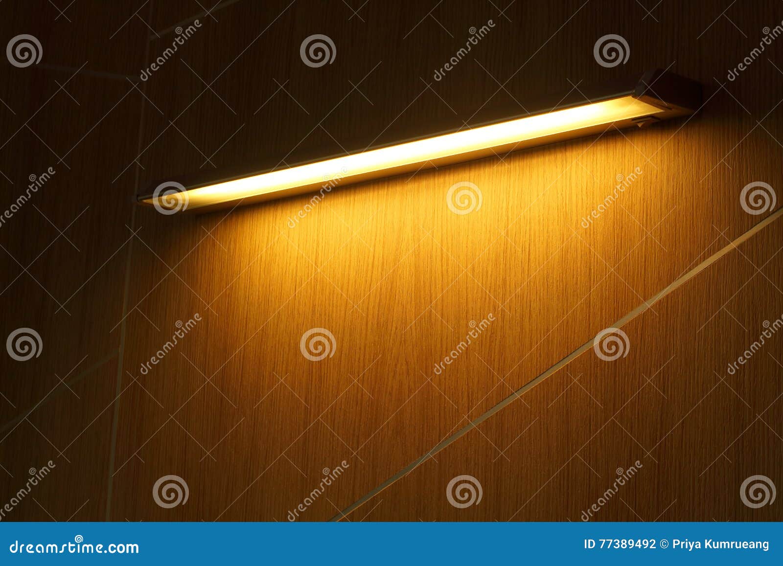 Luce Gialla Del Tubo Al Neon Illustrazione di Stock - Illustrazione di ...