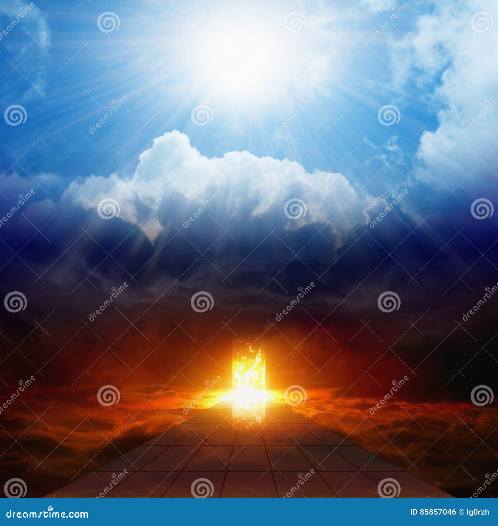 Luce Intensa Da Cielo, Strada Ad Inferno, Cielo E Inferno Fotografia ...