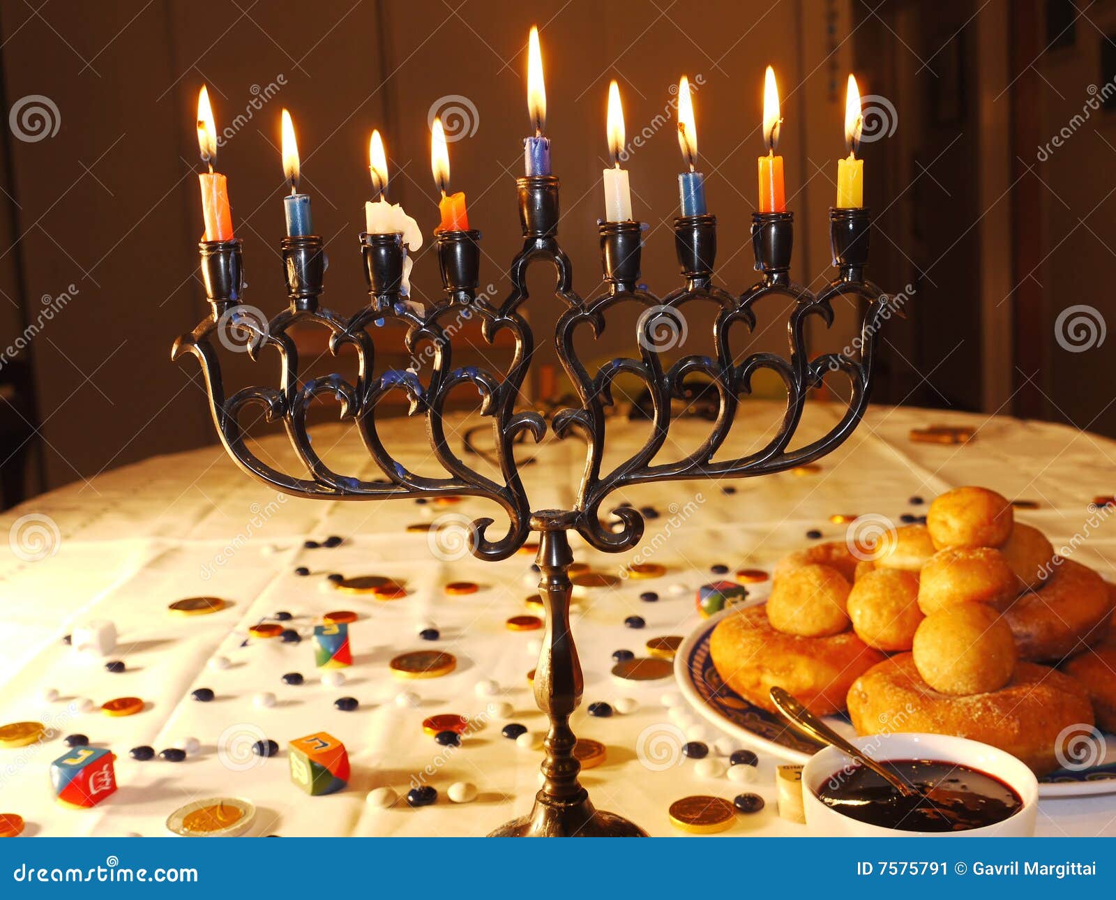 9,876 Hanuka Fotos de stock - Fotos libres de regalías de Dreamstime