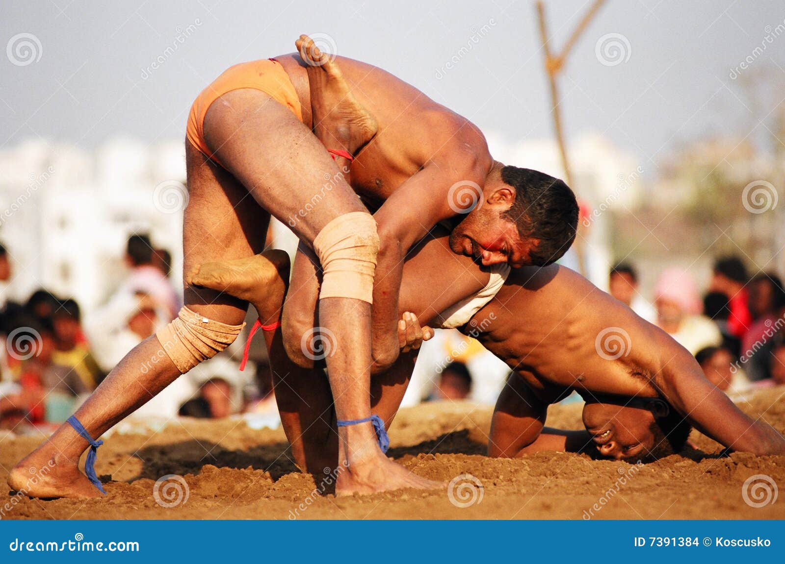 Lucha de Kushti, la India imagen de archivo editorial. Imagen de india - 7391384