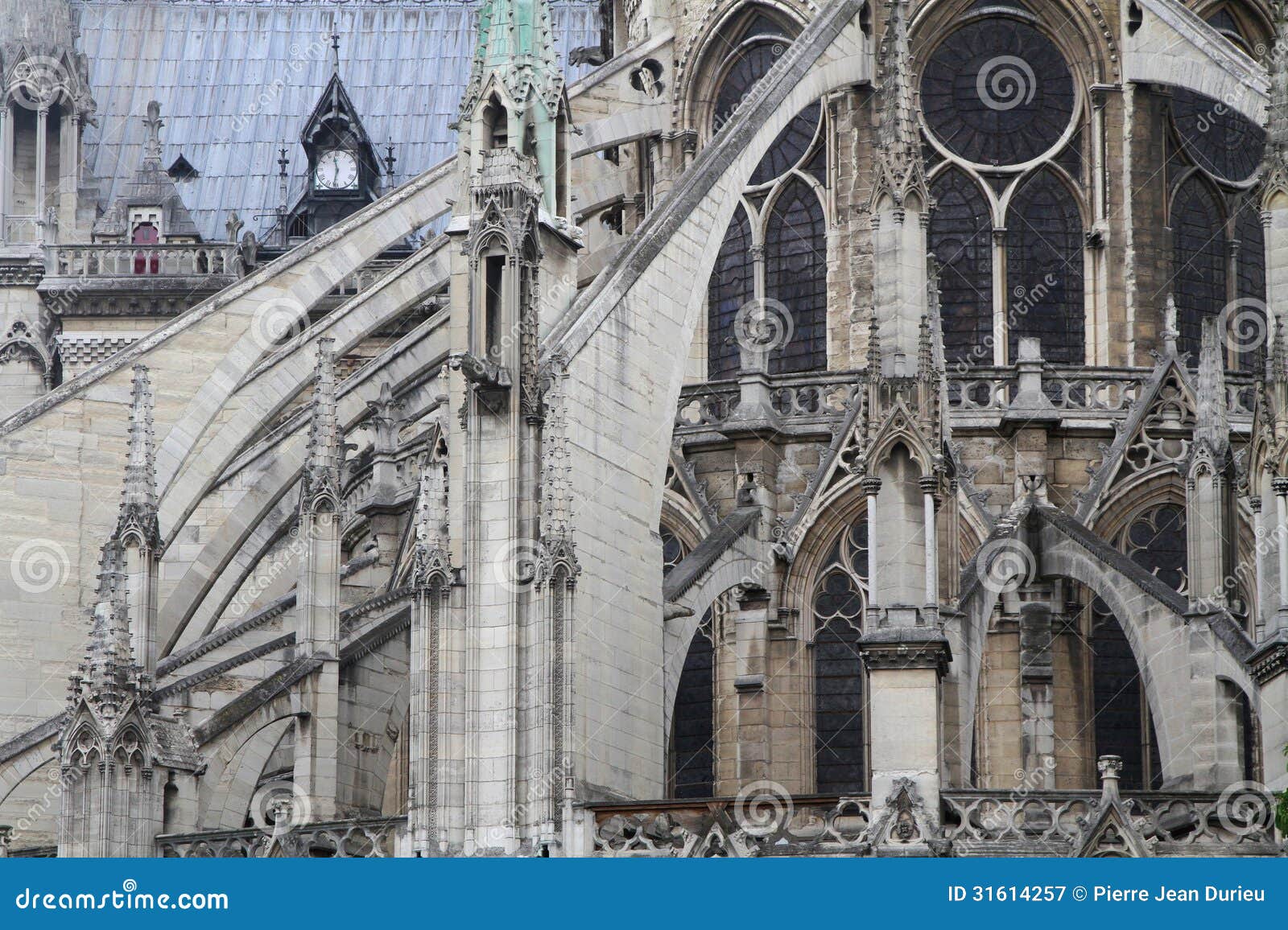 Luchtboog in Notre-Dame-Kathedraal Stock Afbeelding - Image of ...