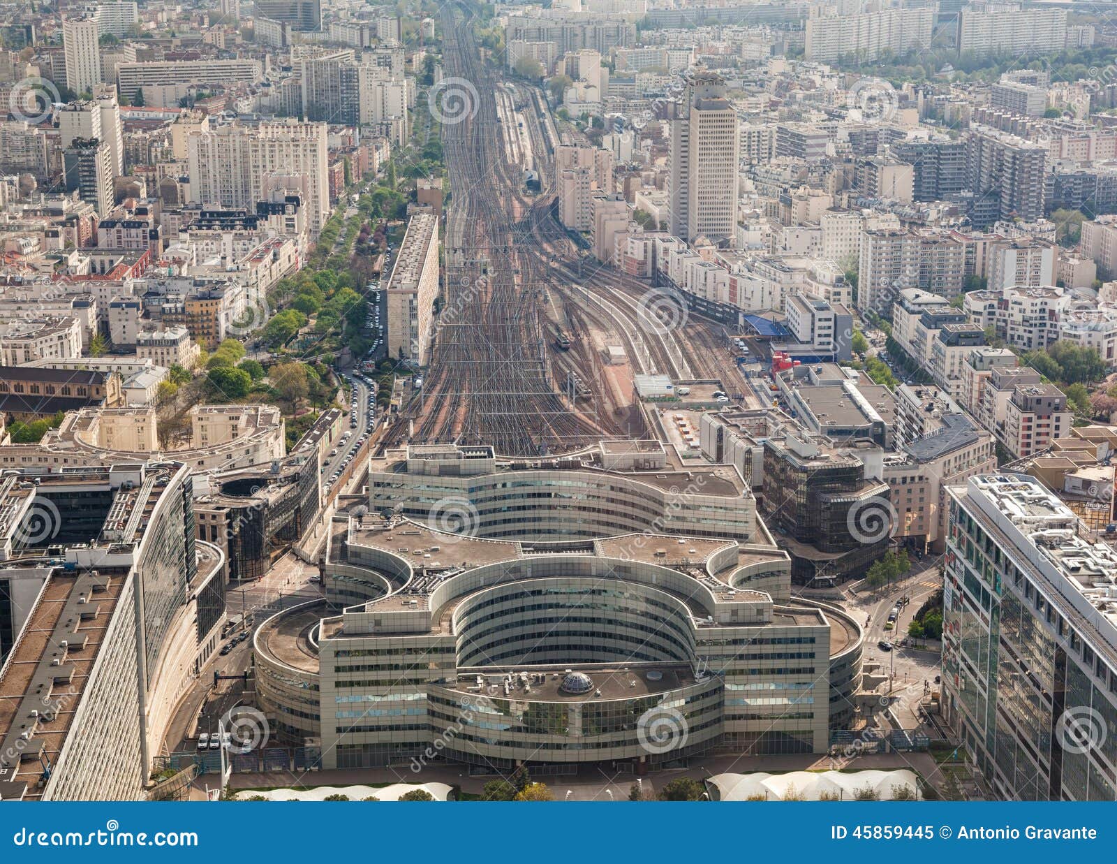 Luchtmening Van Station, Parijs Stock Afbeelding - Image of gebouw ...