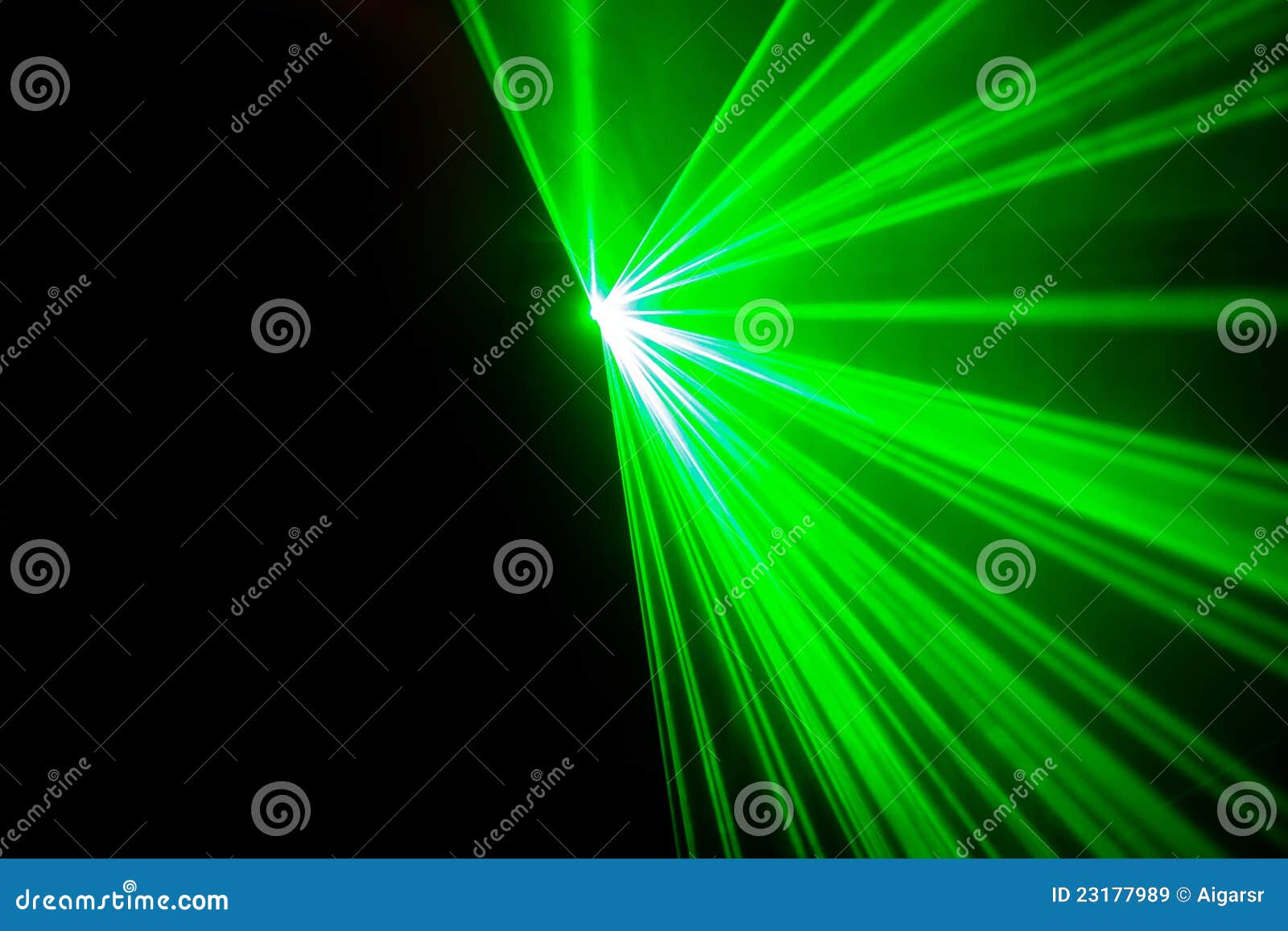 Luci laser verdi reali immagine stock. Immagine di disco - 23177989