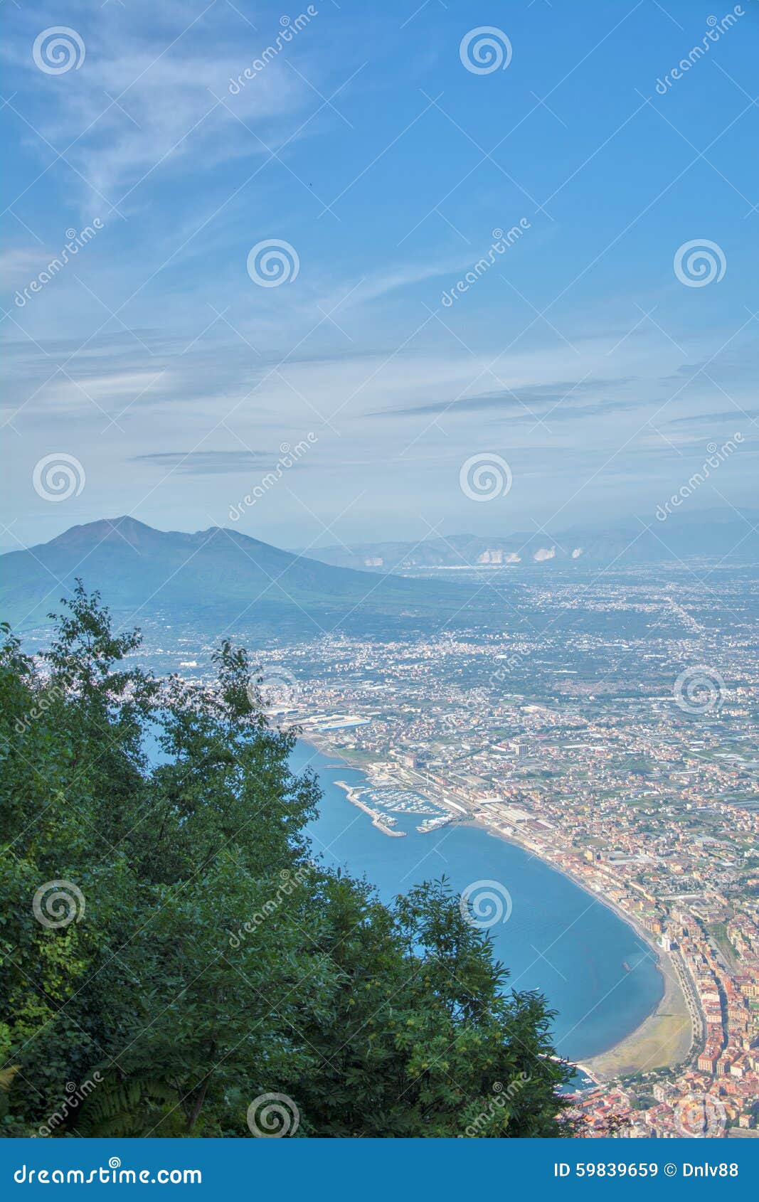 Luftansicht von Vesuv stockbild. Bild von sonne, himmel - 59839659