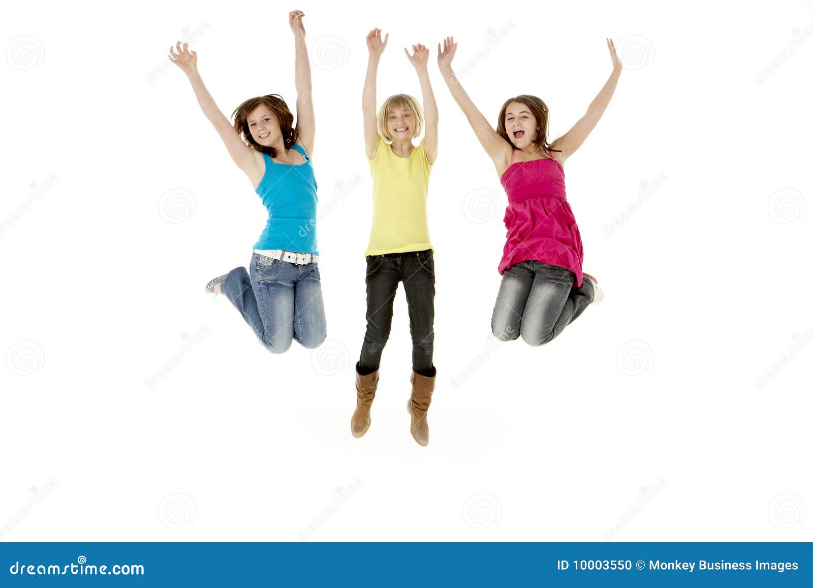 Luftflickor Grupperar Att Hoppa Tre Barn Arkivfoto - Bild av krama ...